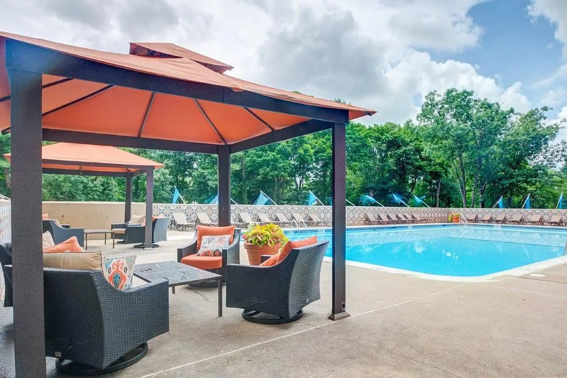 Place One Apartment Homes - Plymouth Meeting, PA 19462 | ApartmentGuide.com