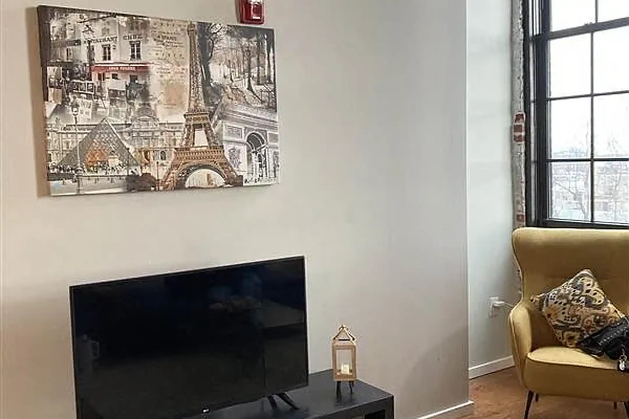 Collins Lofts - Philadelphia, PA 19134 | ApartmentGuide.com