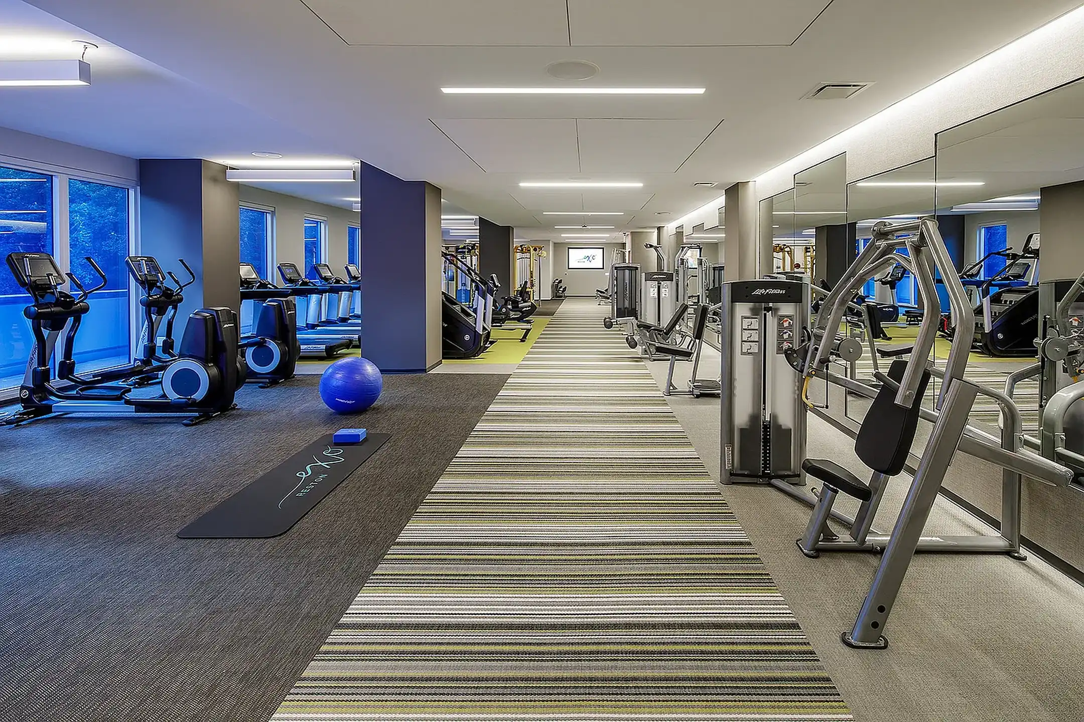 Exo - Reston, VA 20190 | ApartmentGuide.com