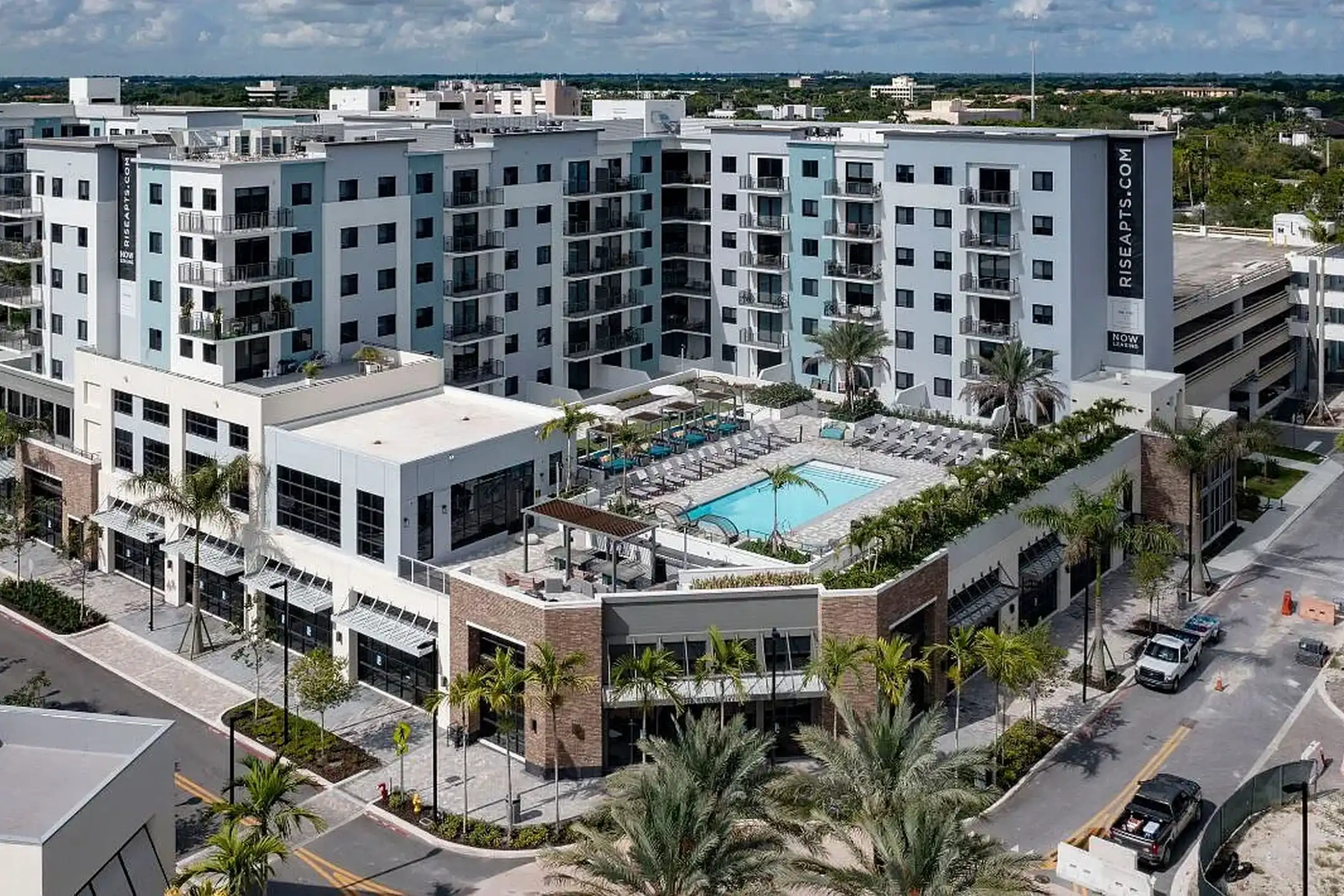 The Rise at Plantation Walk - Plantation, FL 33324 | ApartmentGuide.com