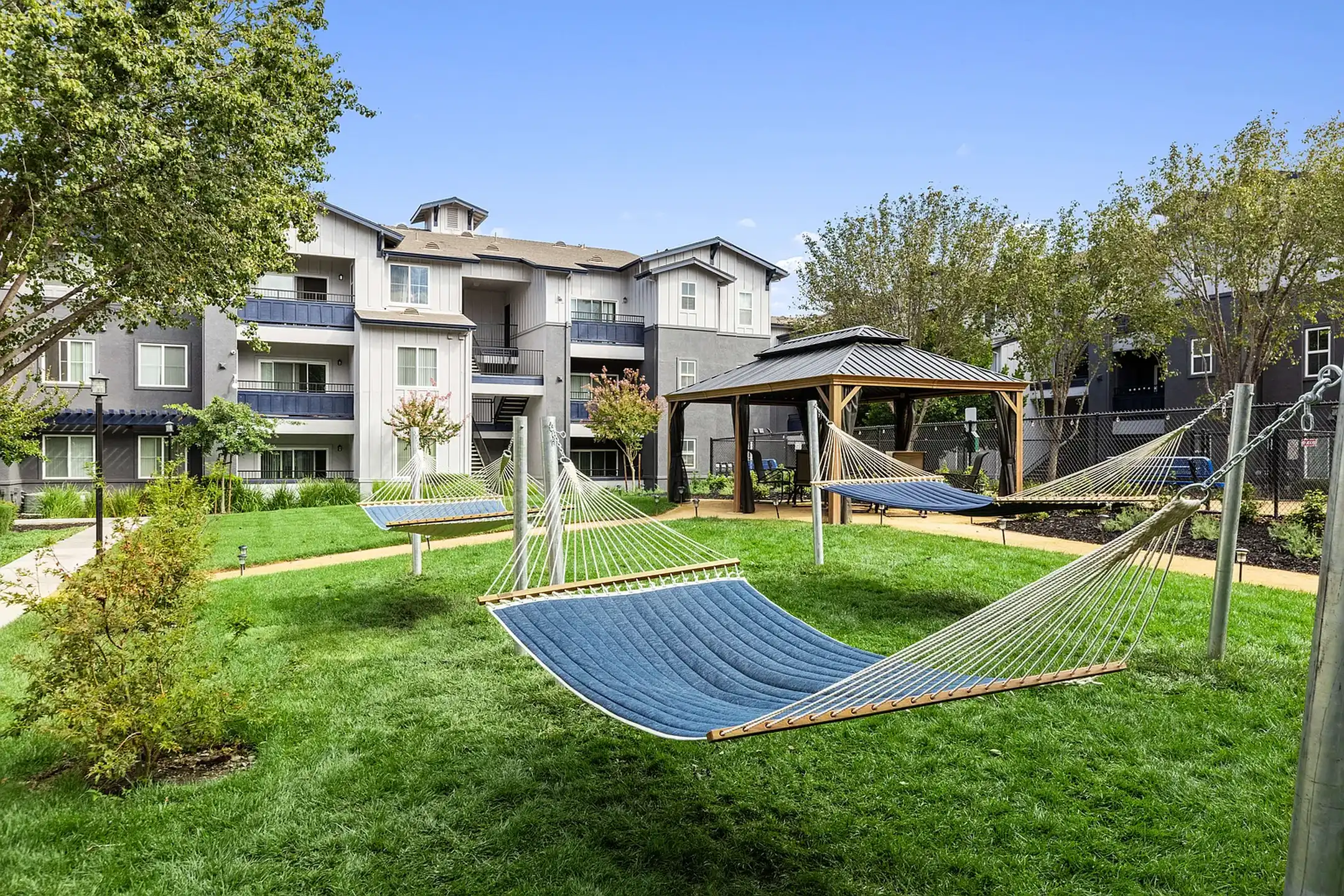 Waterstone Apartments - Tracy, CA 95377 | ApartmentGuide.com