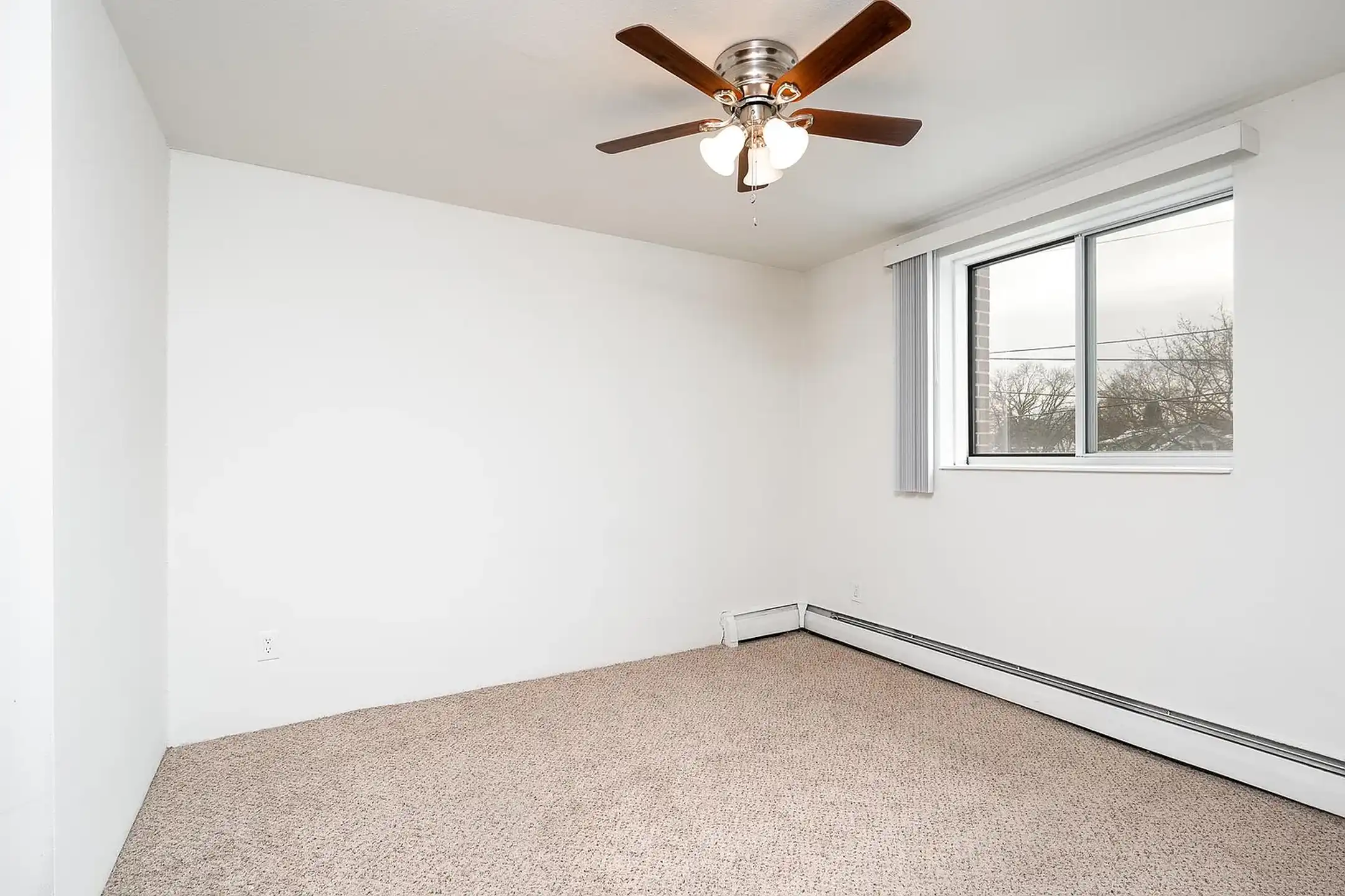 RIVERSIDE FLATS - Minneapolis, MN 55406 | ApartmentGuide.com