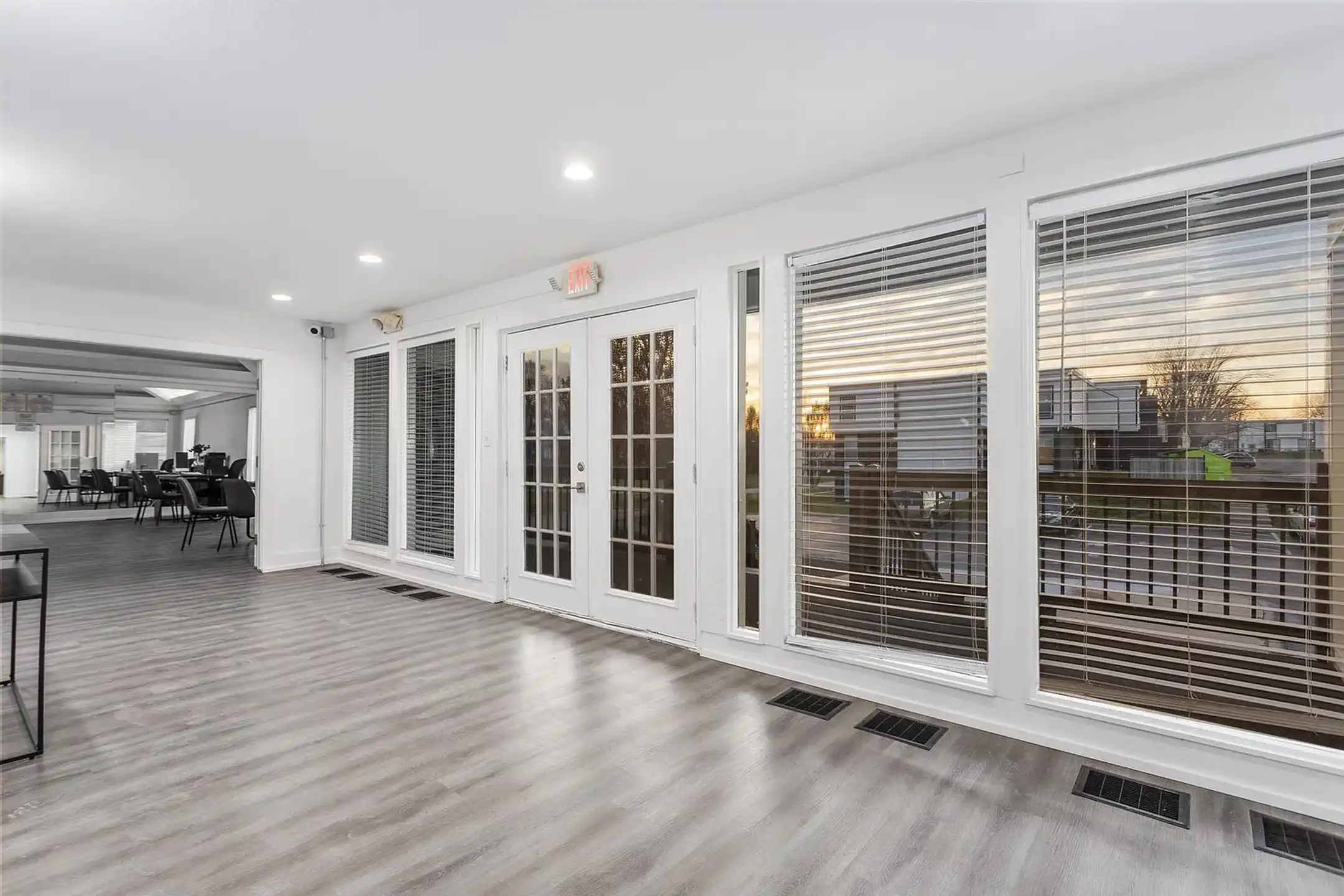 Stonegate Meadows Apartments - Kansas City, MO 64133 | ApartmentGuide.com