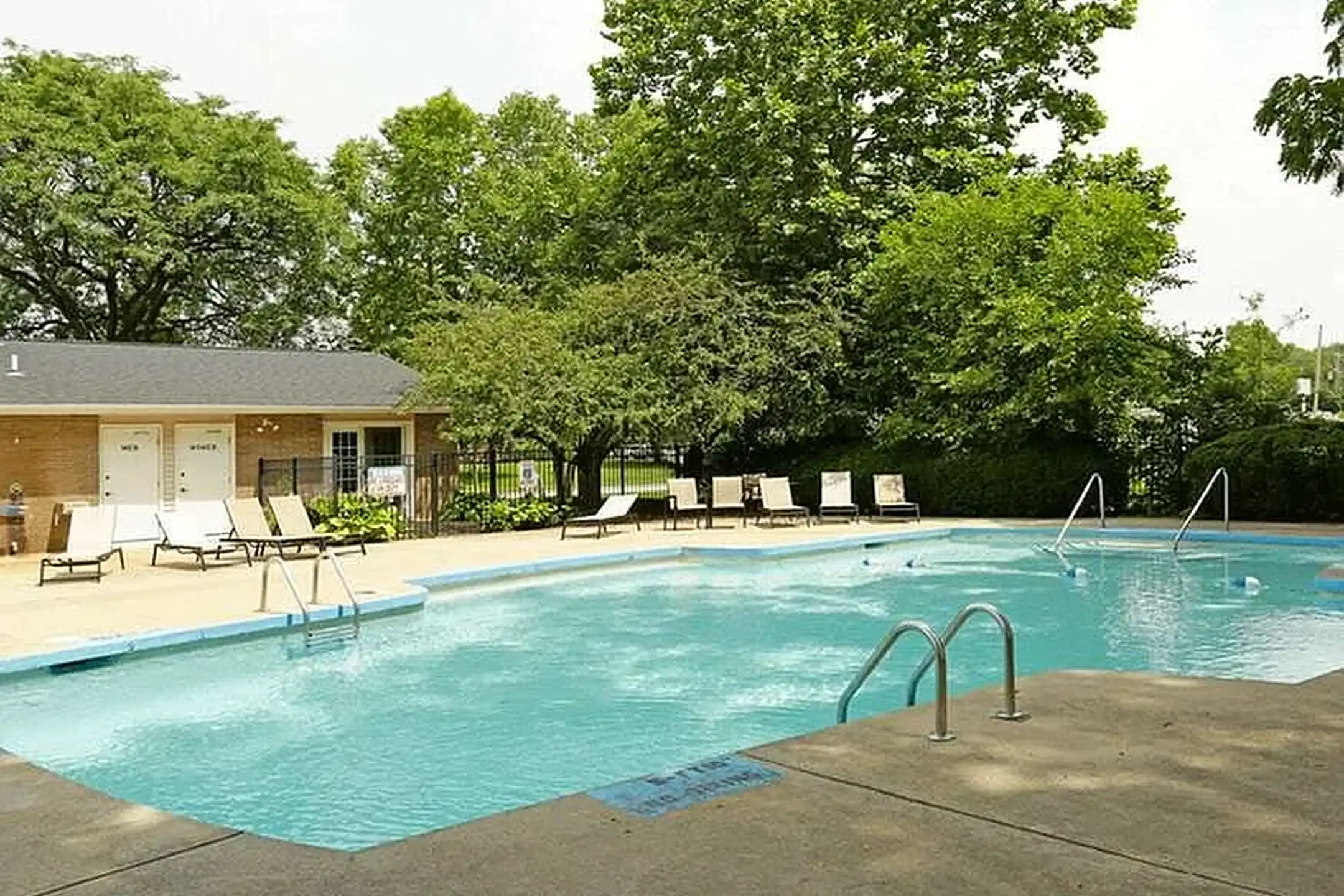 Waverly Flatz - Kalamazoo, MI 49001 | ApartmentGuide.com
