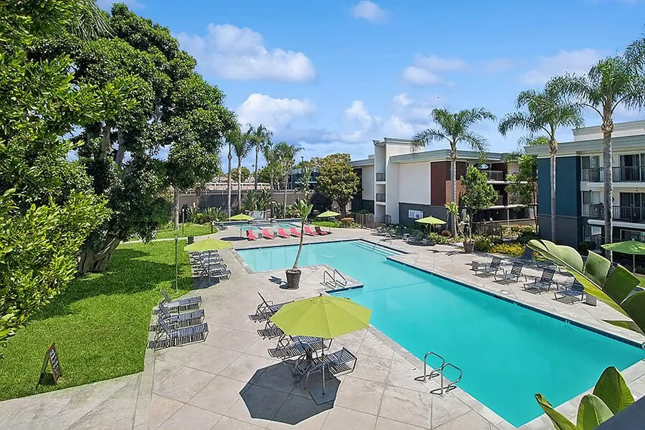 Madison Park - Anaheim, CA 92804 | ApartmentGuide.com