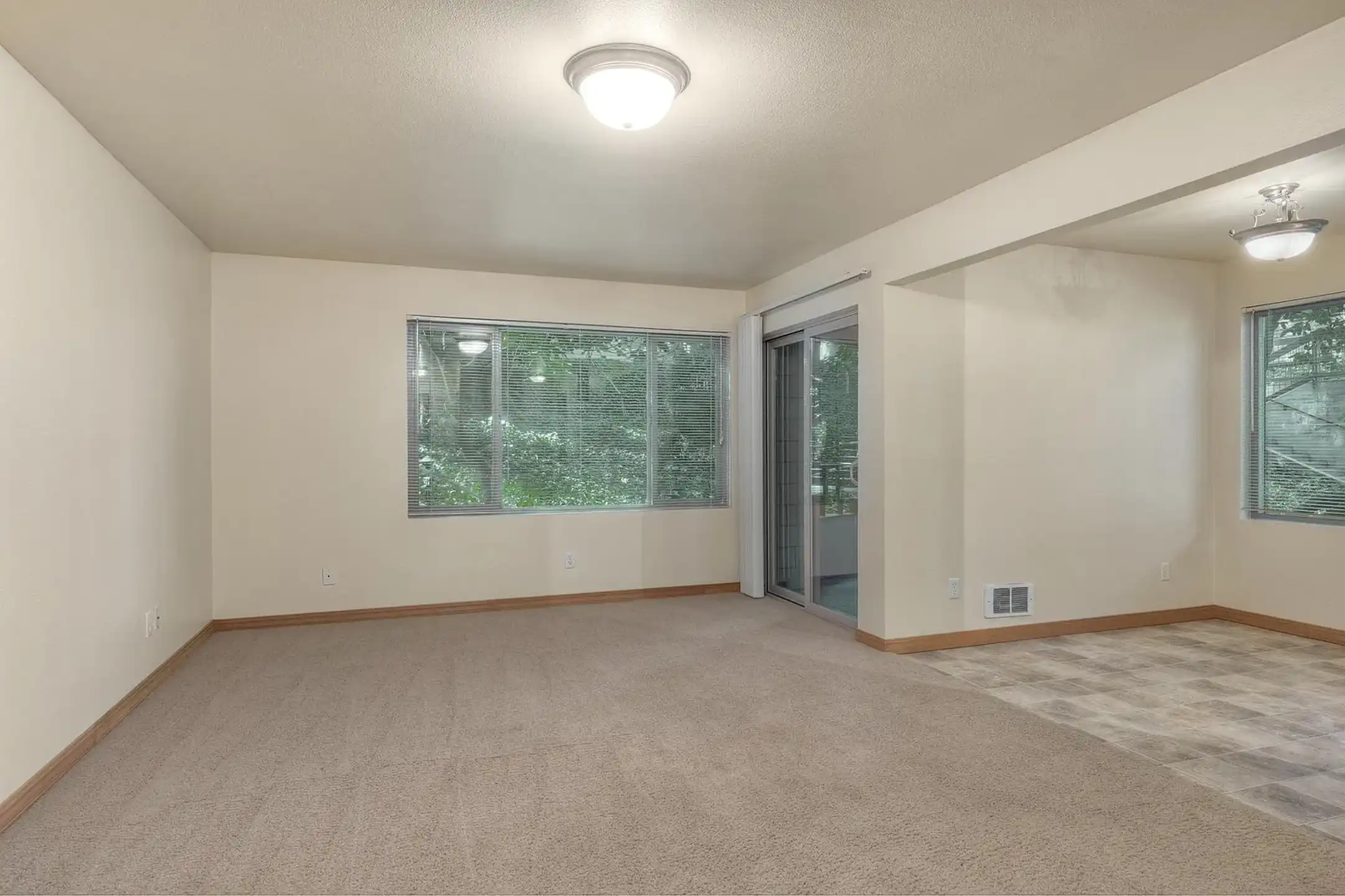 Executive Estates - Seattle, WA 98125 | ApartmentGuide.com