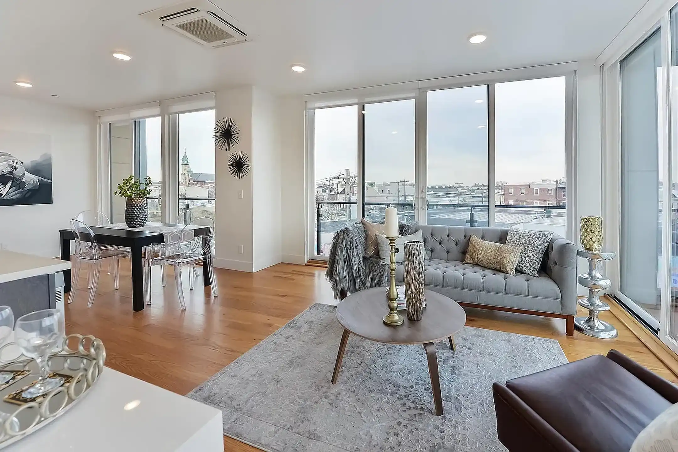 Liberty Square - Philadelphia, PA 19122 | ApartmentGuide.com