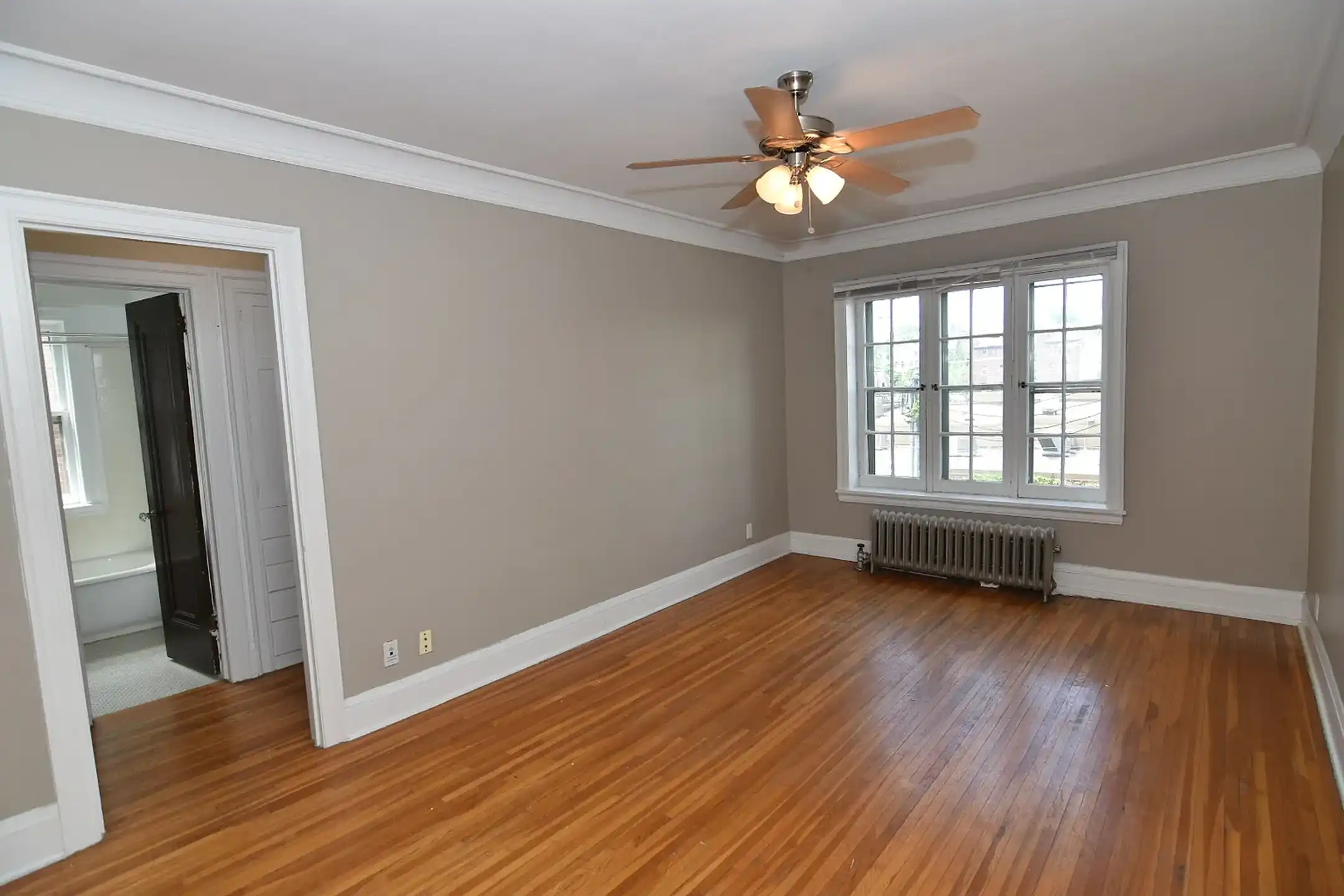 Stevens Square Apartments - Minneapolis, MN 55403 | ApartmentGuide.com