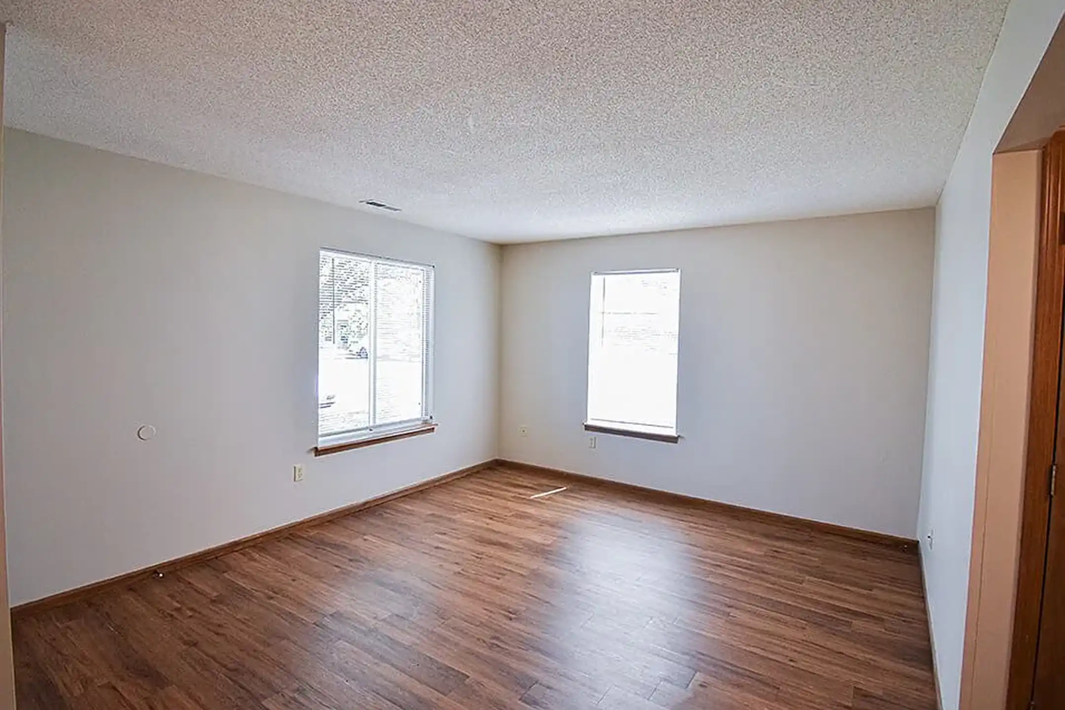 Northridge Crossing Apartments and Townhomes - McPherson, KS 67460 ...