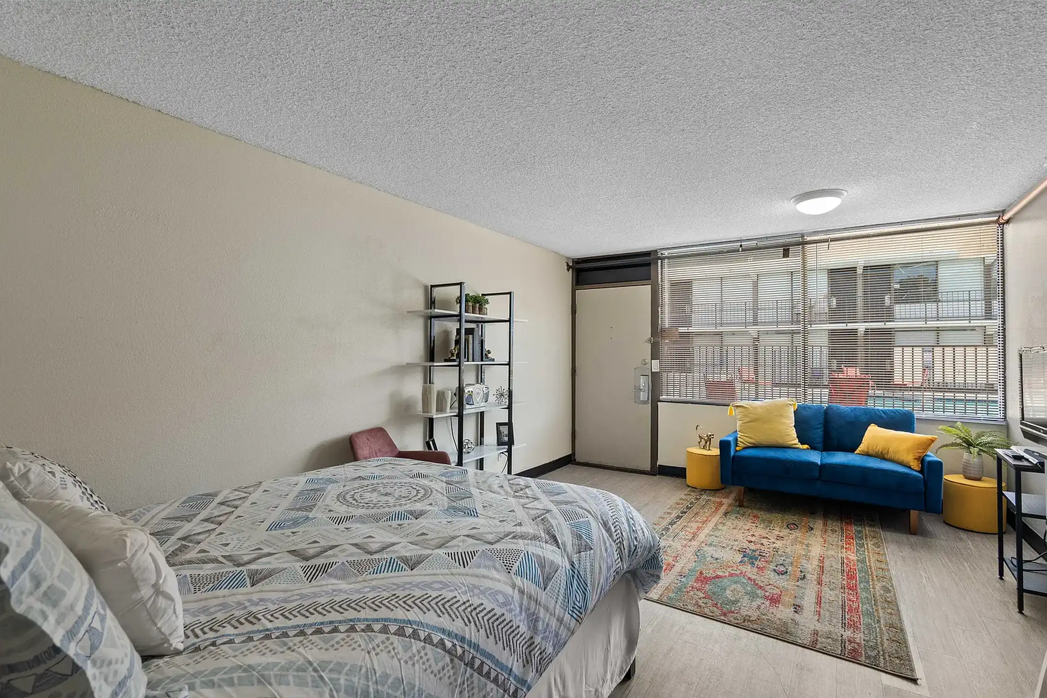 Mezona on Main - Mesa, AZ 85201 | ApartmentGuide.com