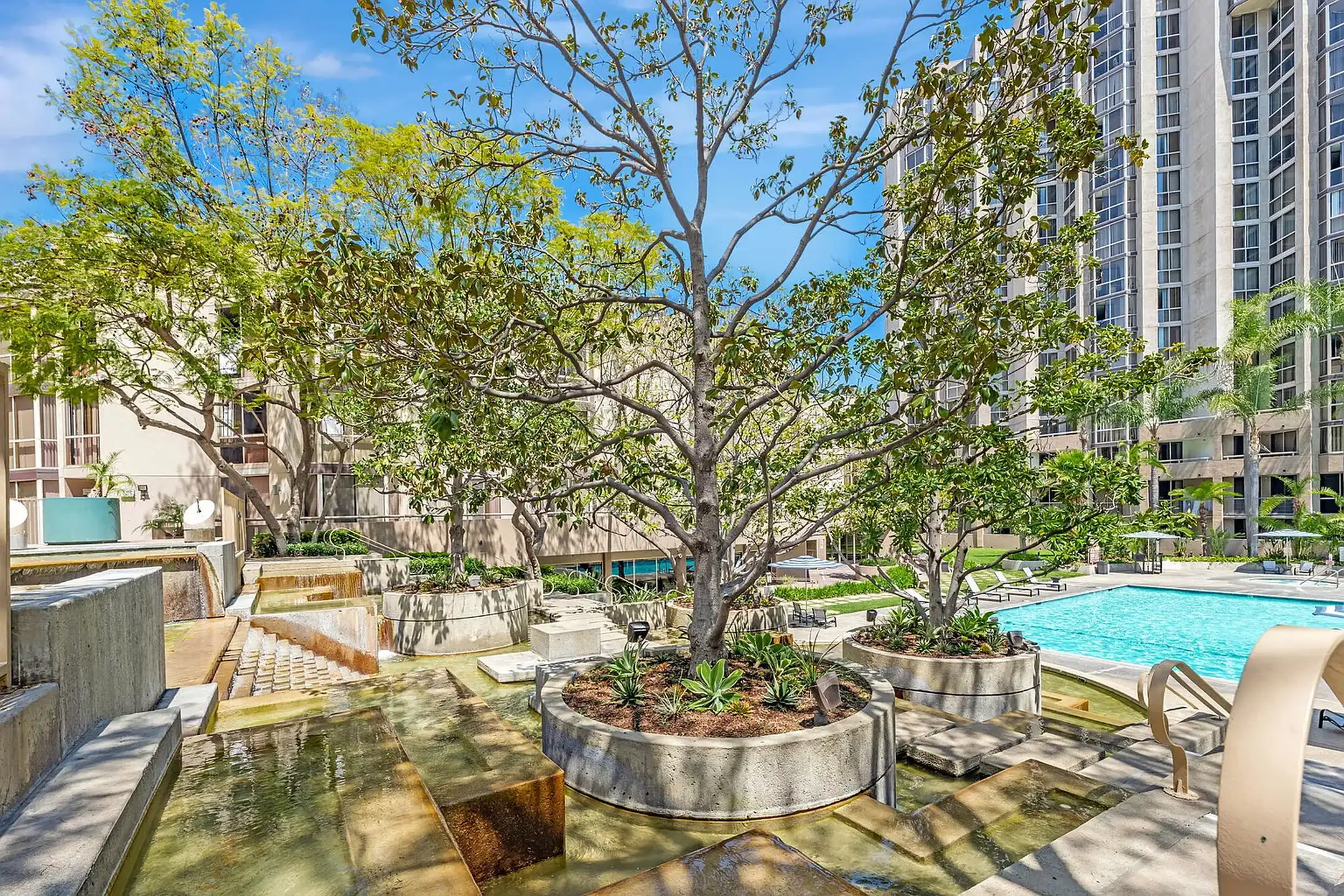 Promenade Towers - Los Angeles, CA 90012 | ApartmentGuide.com