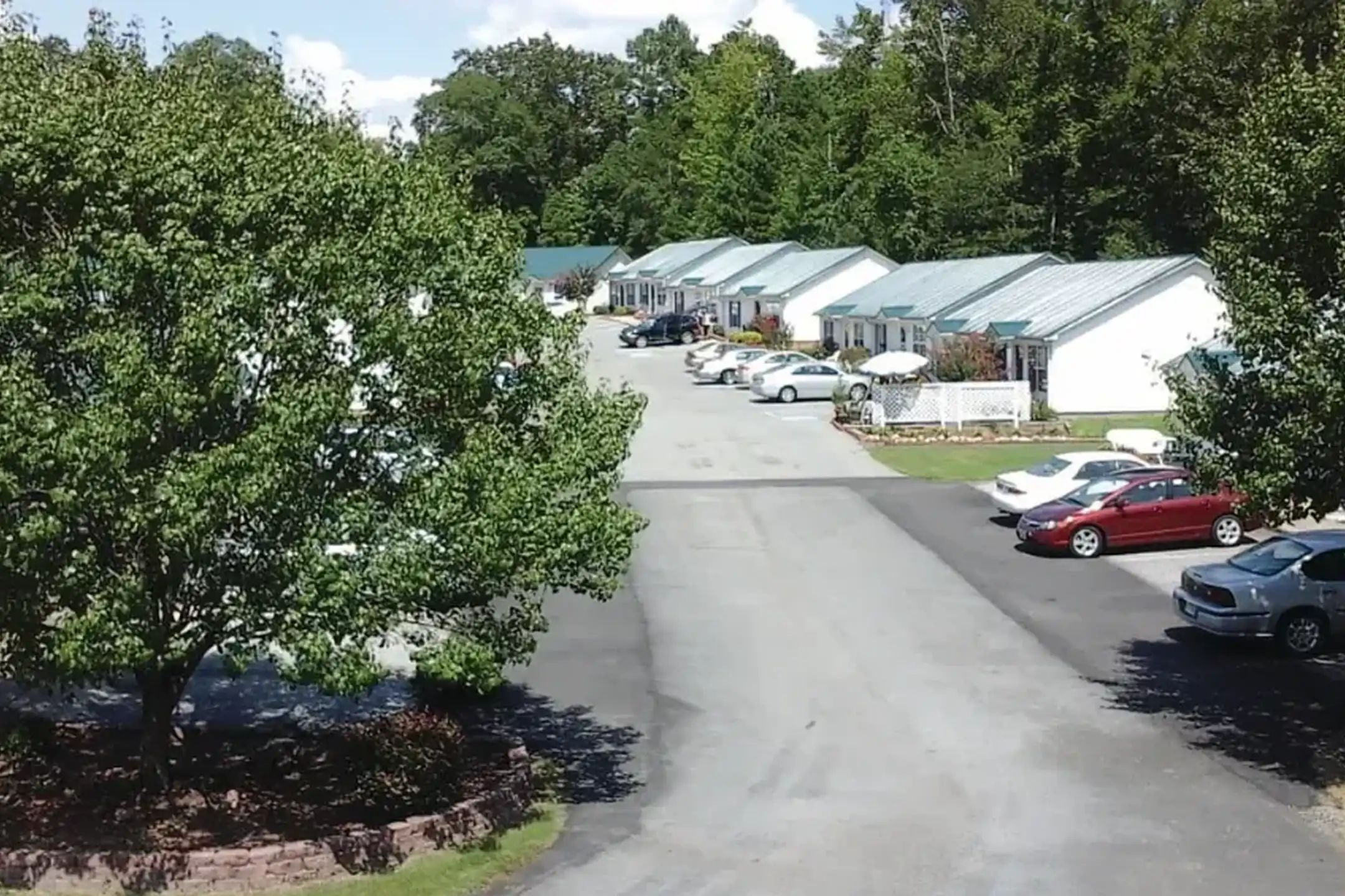 Waverly Heights Retirement Village - Benton, AR 72015 | ApartmentGuide.com
