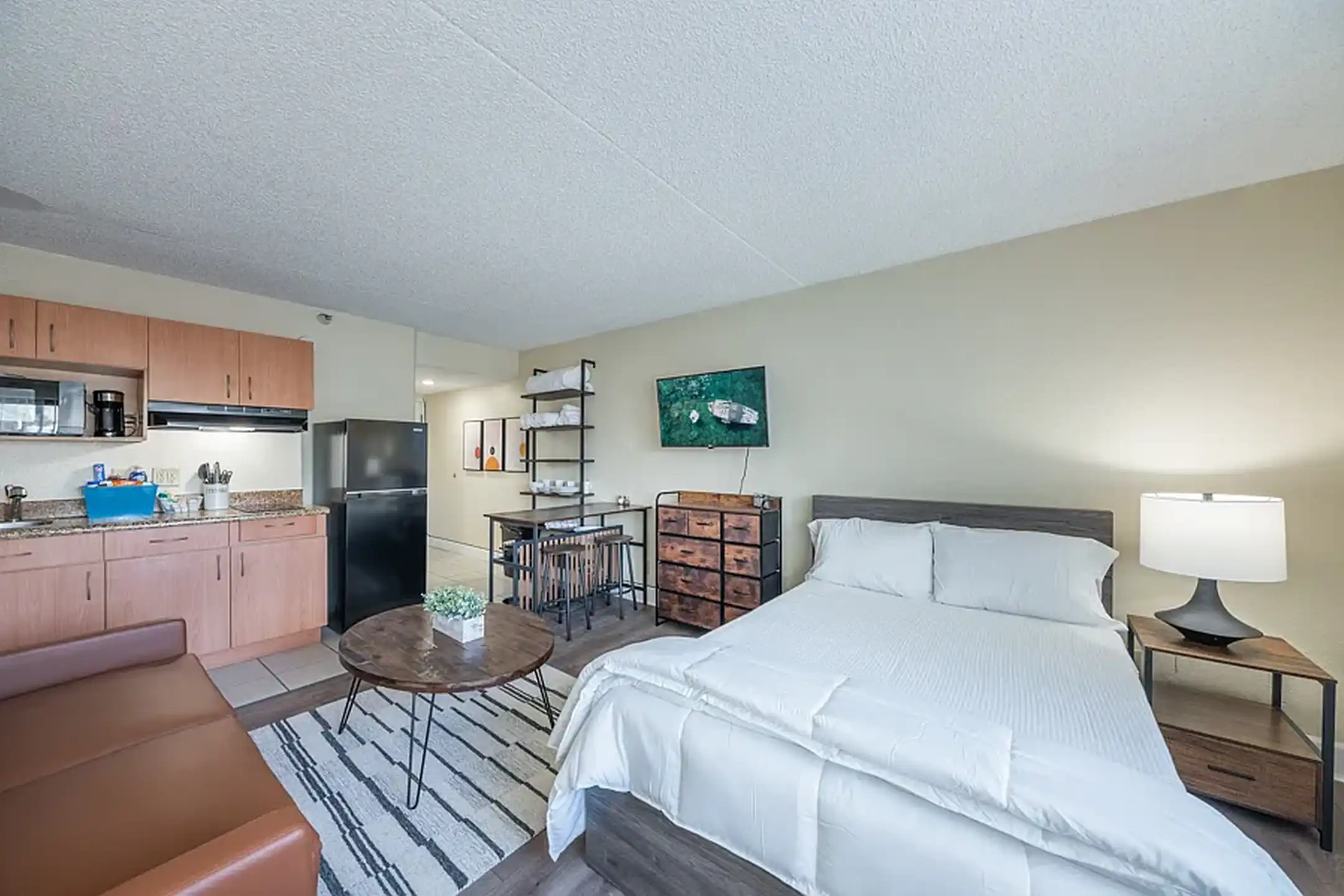 Reno Regency Apartments - Reno, NV 89501 | ApartmentGuide.com