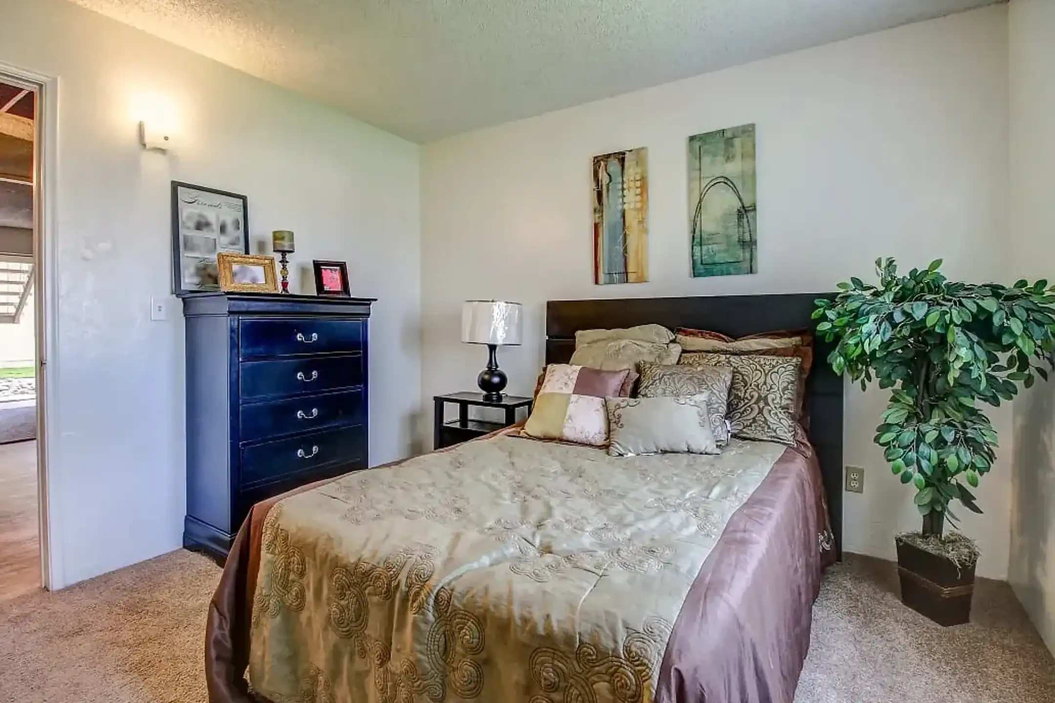 The Quails Apartments - Tucson, AZ 85714 | ApartmentGuide.com