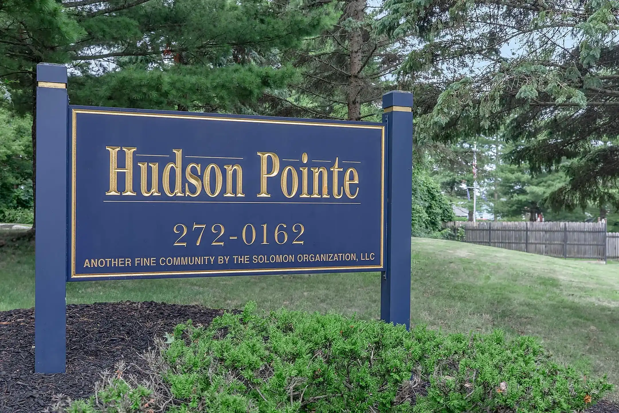 Hudson Pointe - Troy, NY 12180 | ApartmentGuide.com