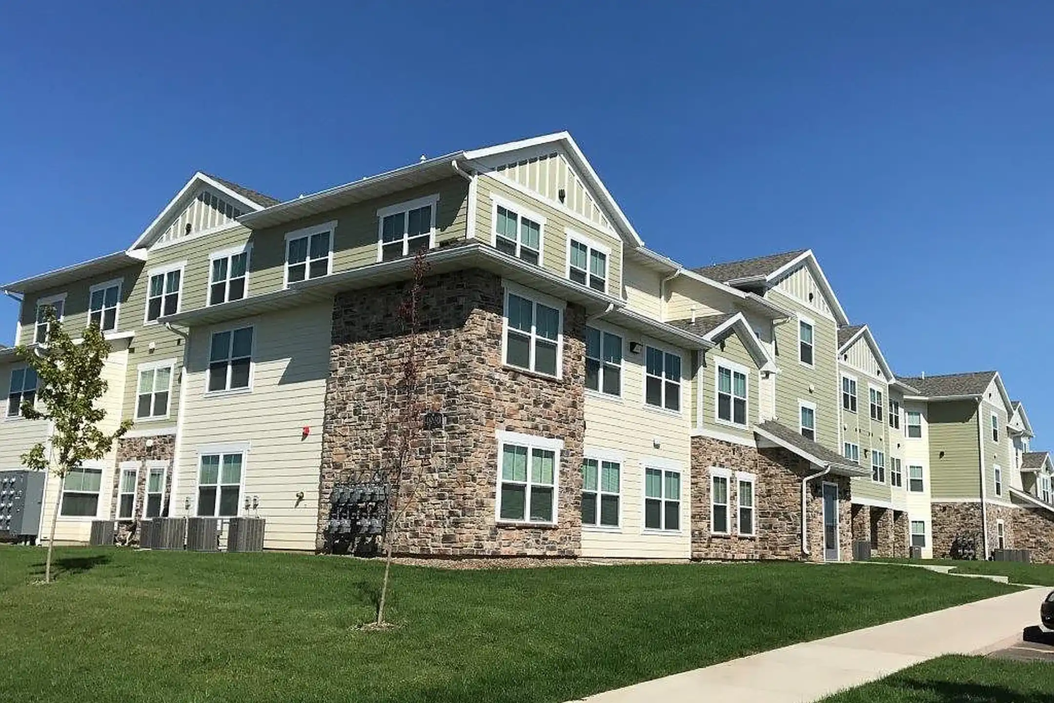 Chasing Willows II Apartments - Sioux Falls, SD 57110 | ApartmentGuide.com