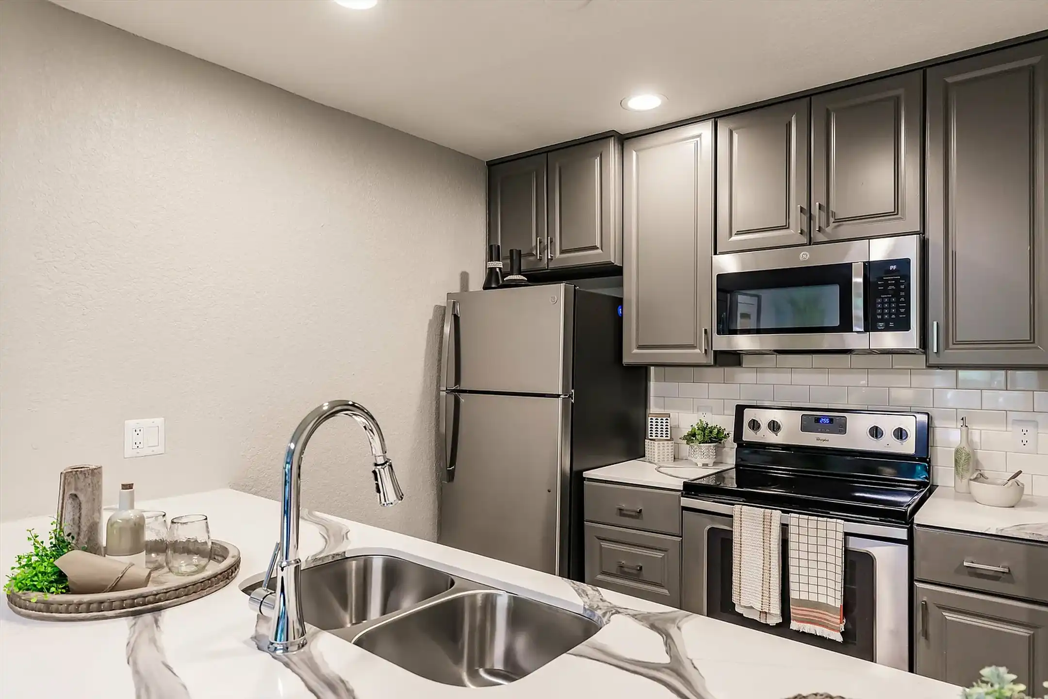 The Marino Apartments - Jupiter, FL 33458 | ApartmentGuide.com