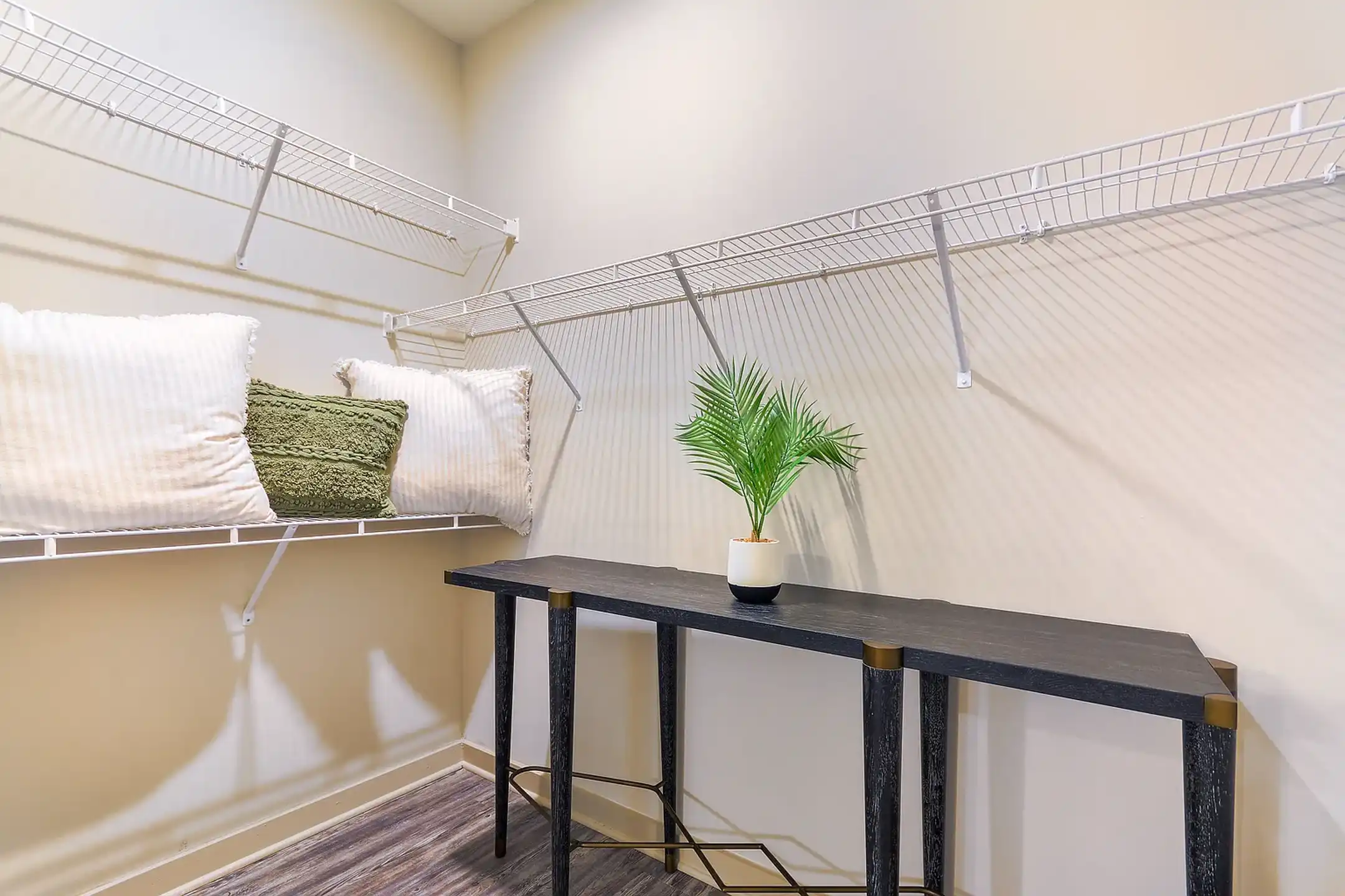 Hawthorne at St. Marks - Burlington, NC 27215 | ApartmentGuide.com