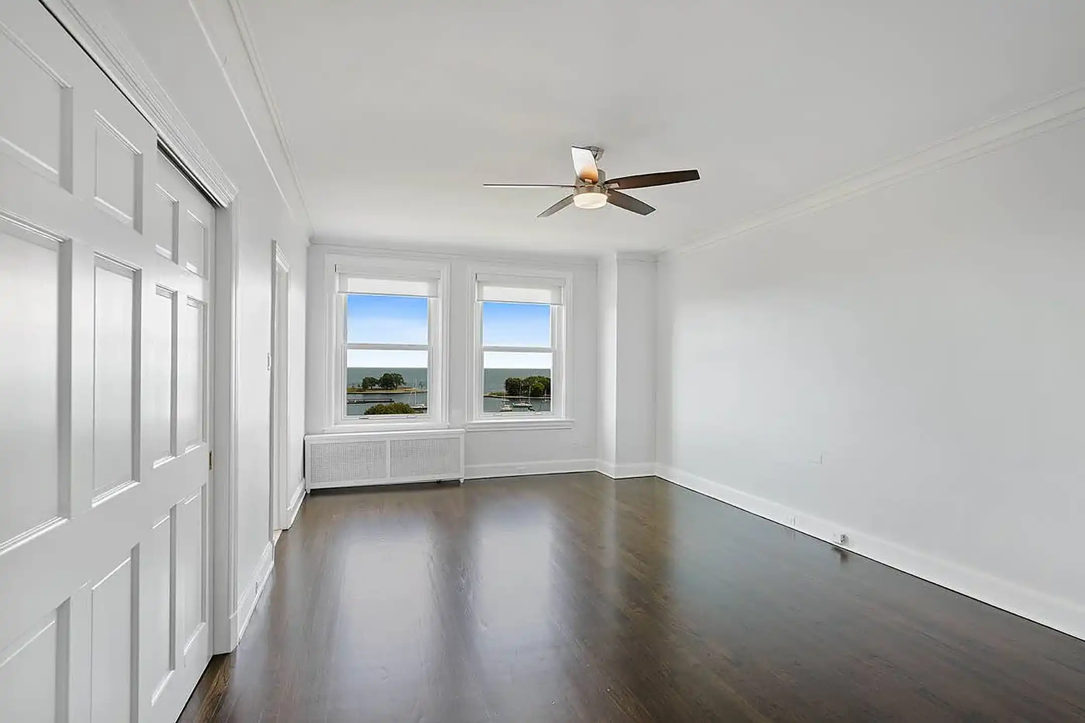 3240 North Lake Shore Drive - Chicago, IL 60657 | ApartmentGuide.com