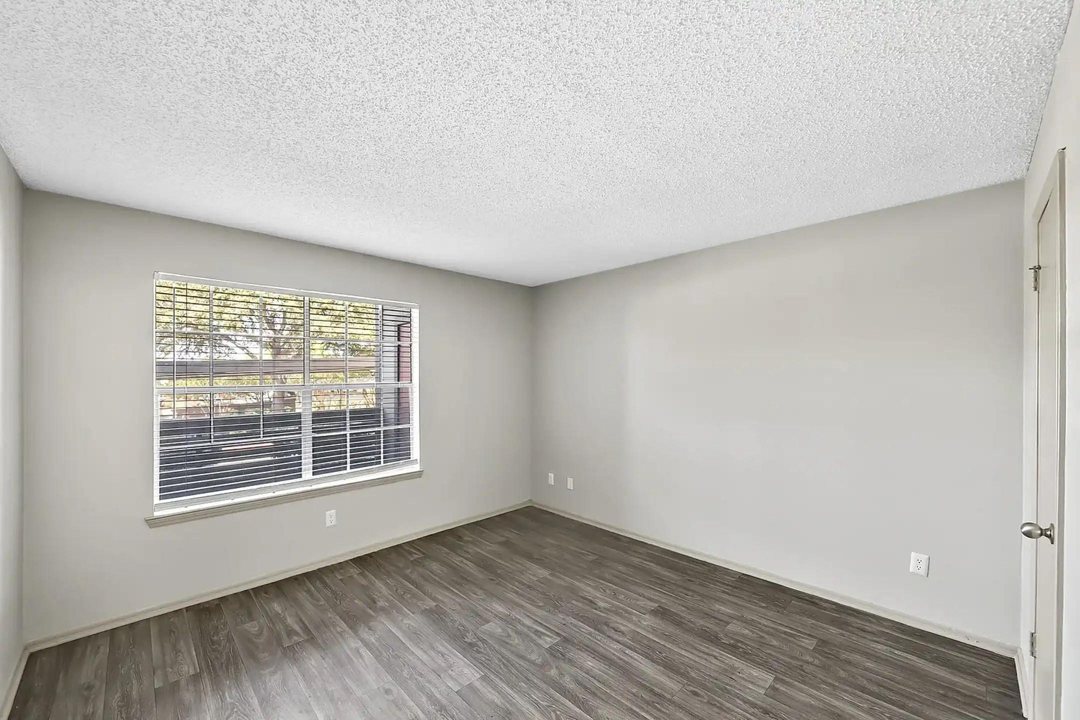 Trinity Apartments - Irving, TX 75061 | ApartmentGuide.com
