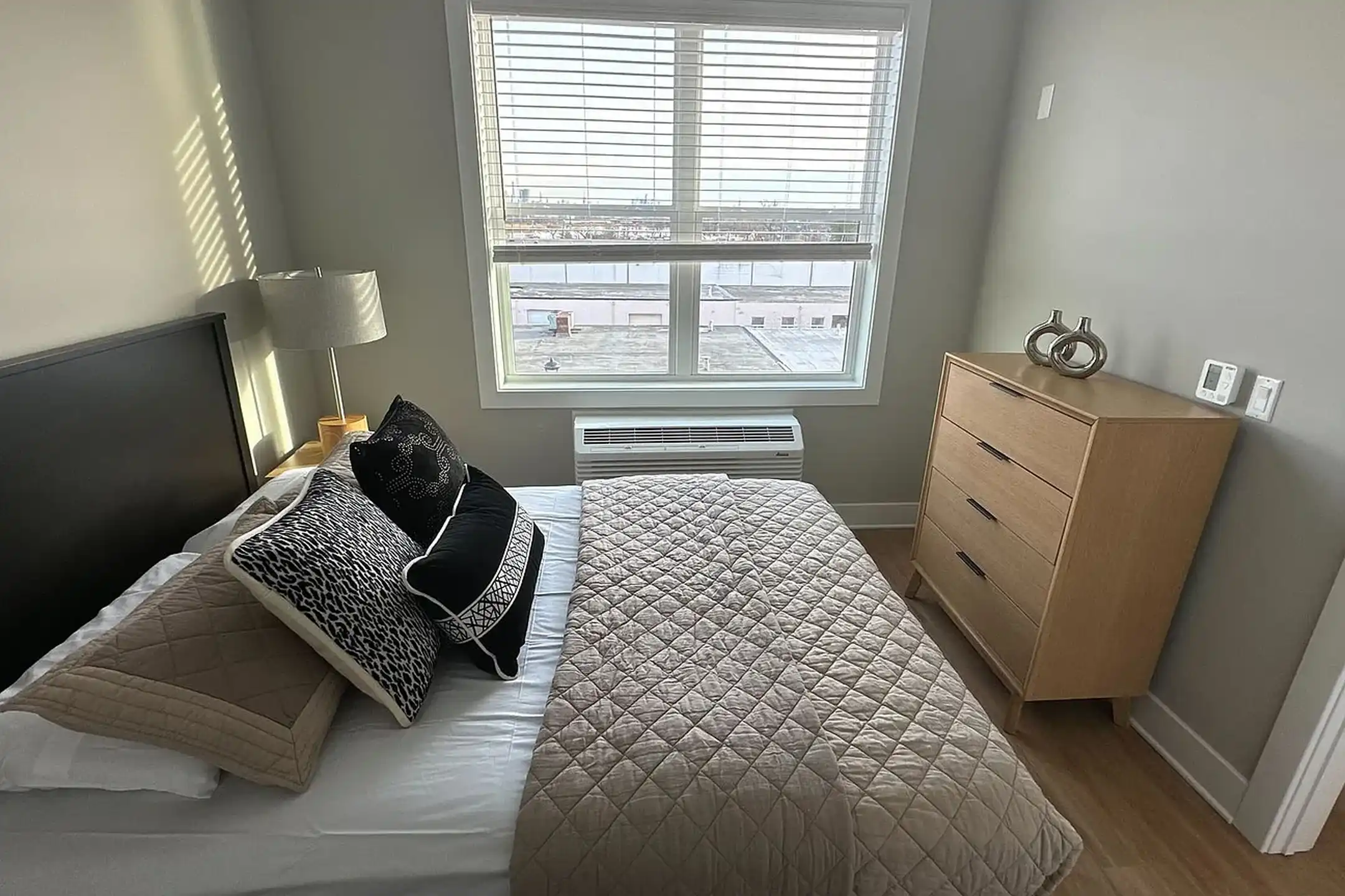 Meridia Little Ferry 100 - Little Ferry, NJ 07643 | ApartmentGuide.com