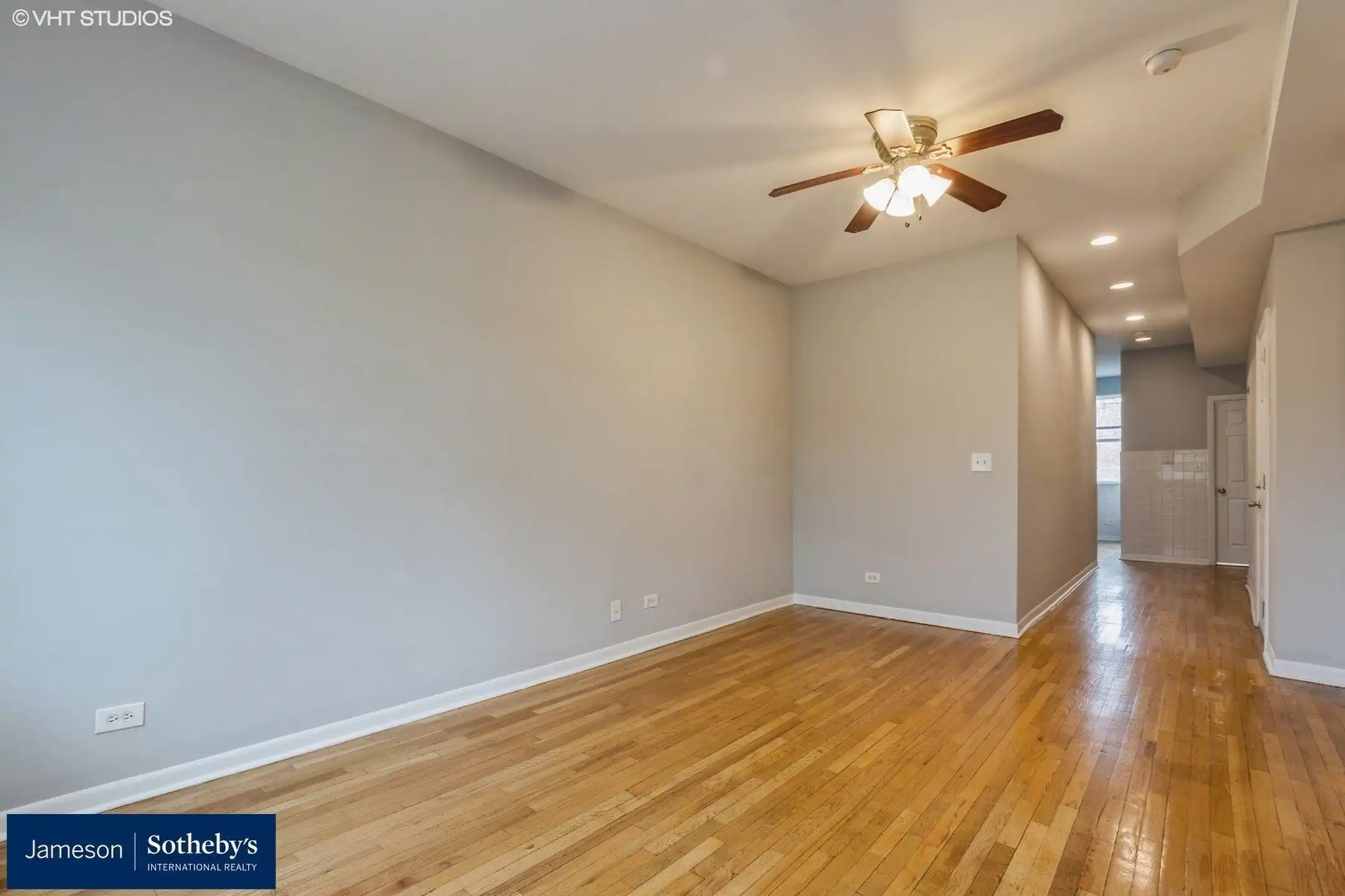 3818 W Ainslie St #3 - Chicago, IL 60625 | ApartmentGuide.com