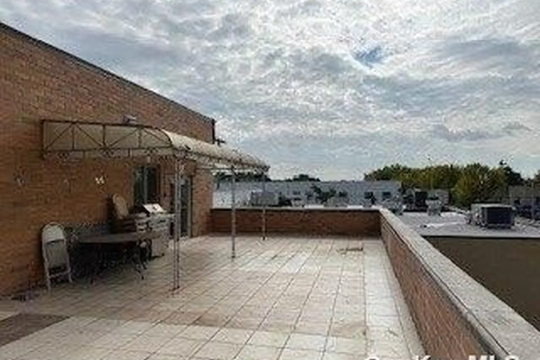83-47 258th St #2ND - Queens, NY 11004 | ApartmentGuide.com