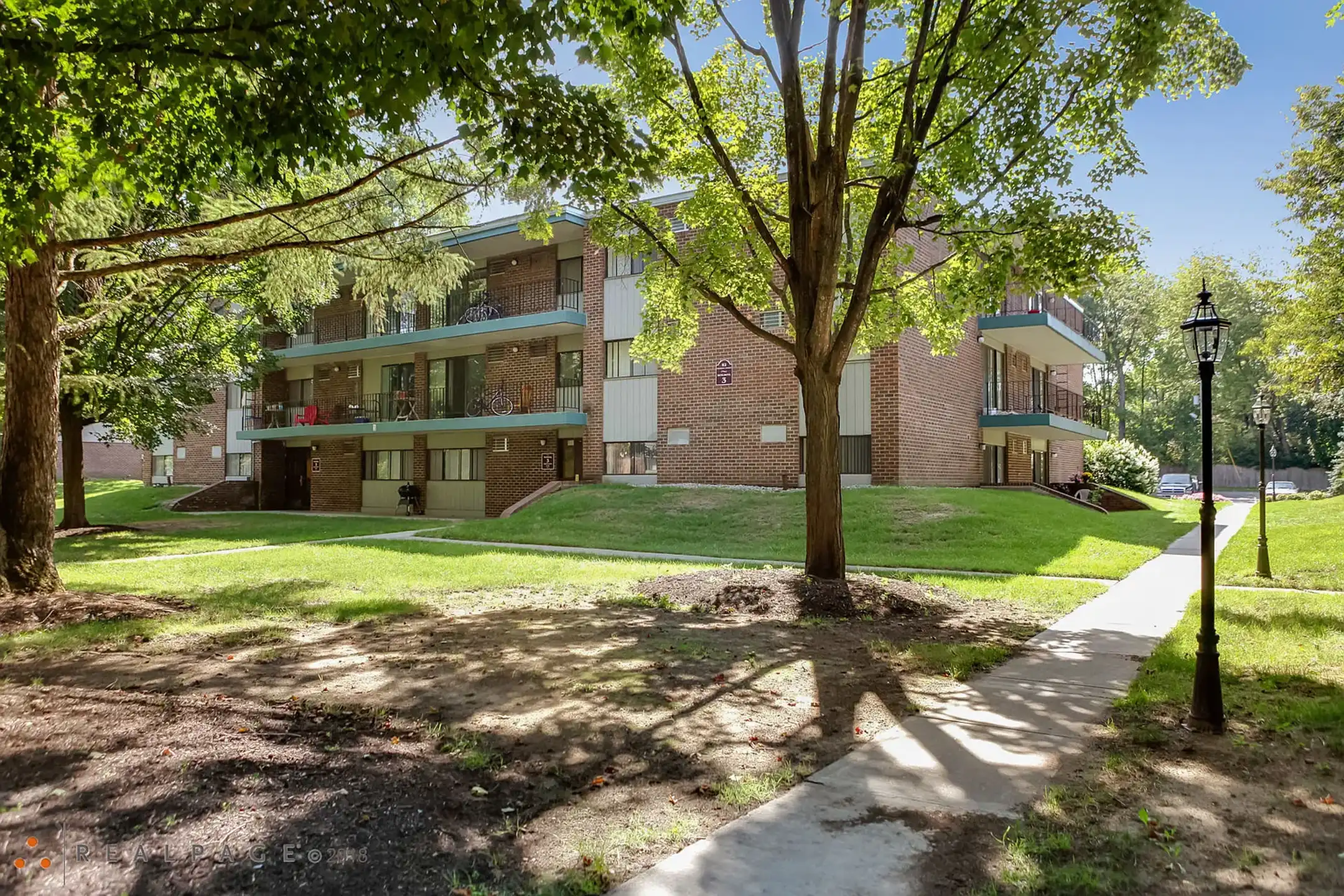 Whitmore Court Apartments - Saratoga Springs, NY 12866 | ApartmentGuide.com