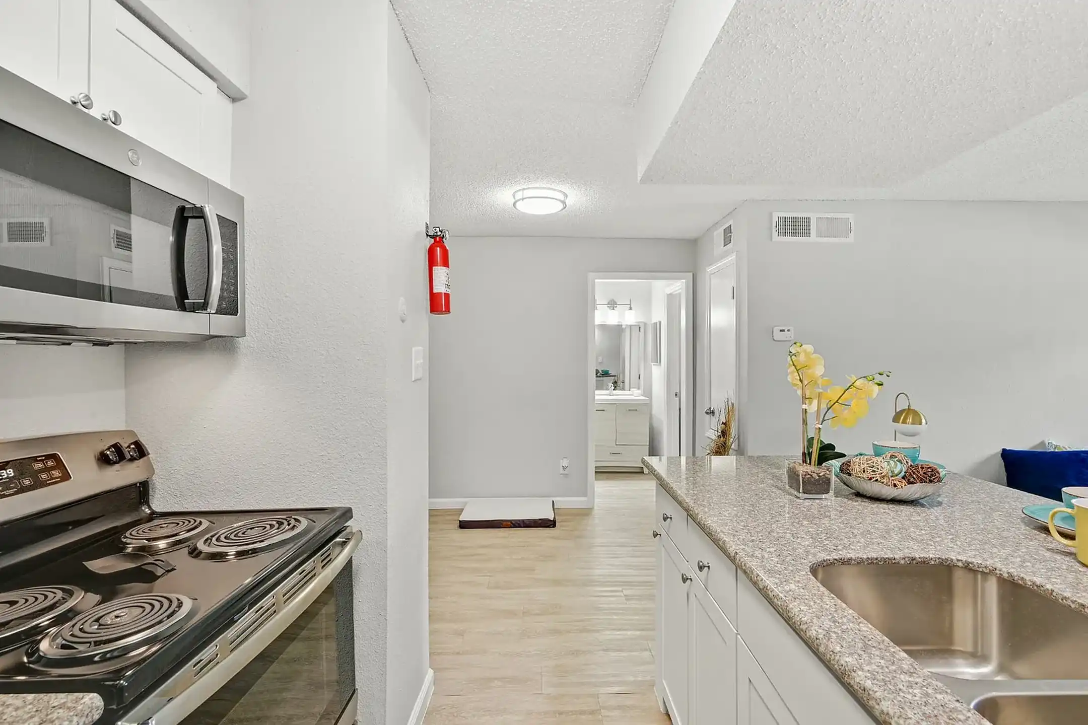 Timber Ridge - Houston, TX 77013 | ApartmentGuide.com