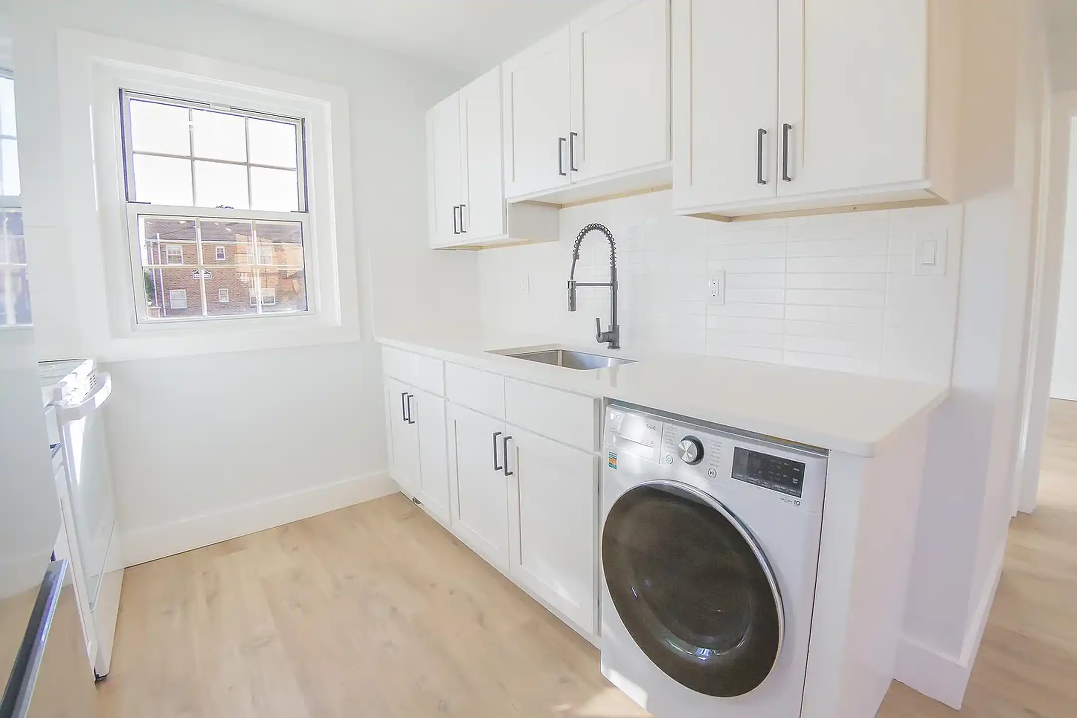 Clinton Village - Clinton, NJ 08809 | ApartmentGuide.com