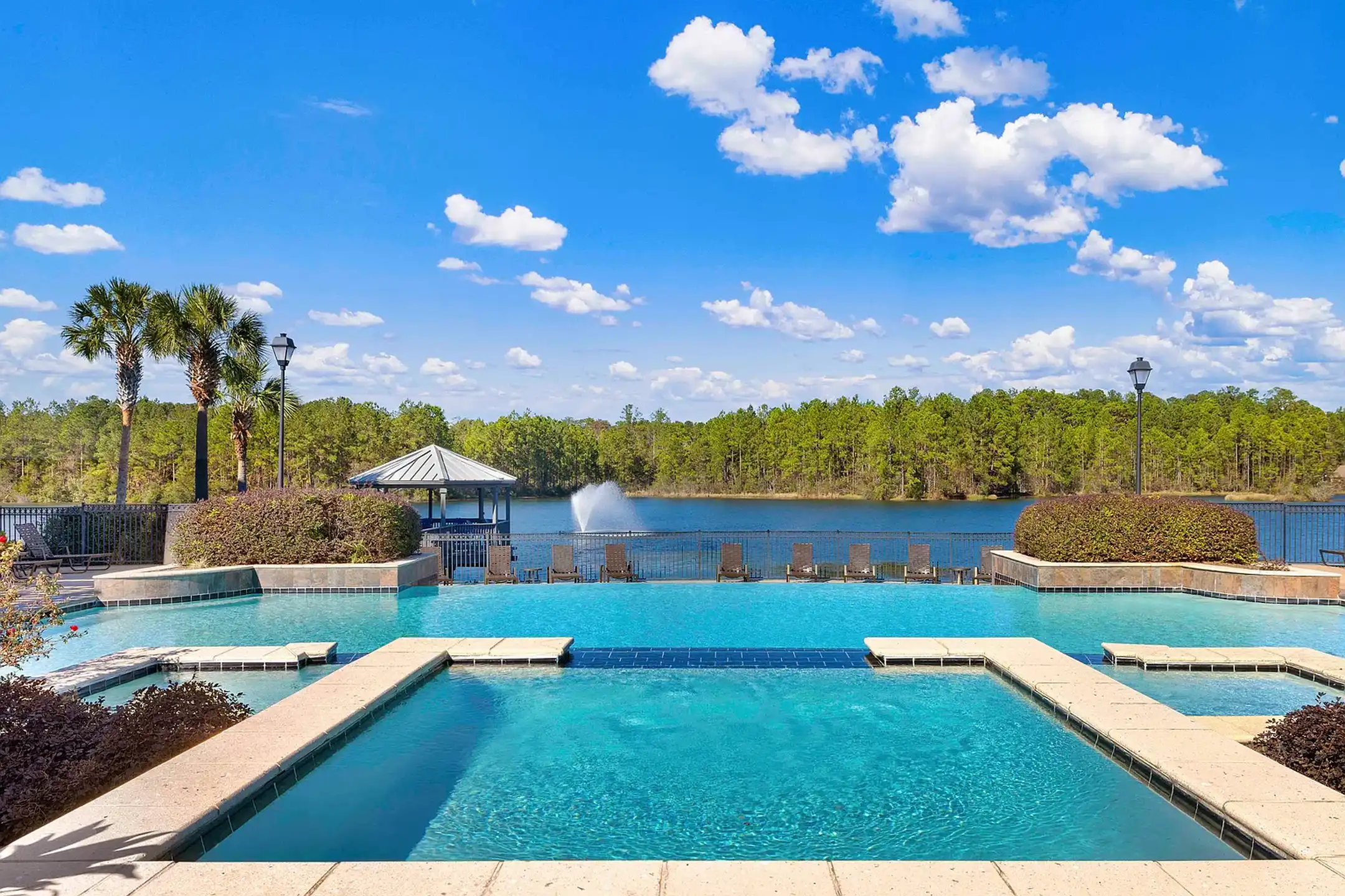 MAA Benton - Savannah, GA 31407 | ApartmentGuide.com