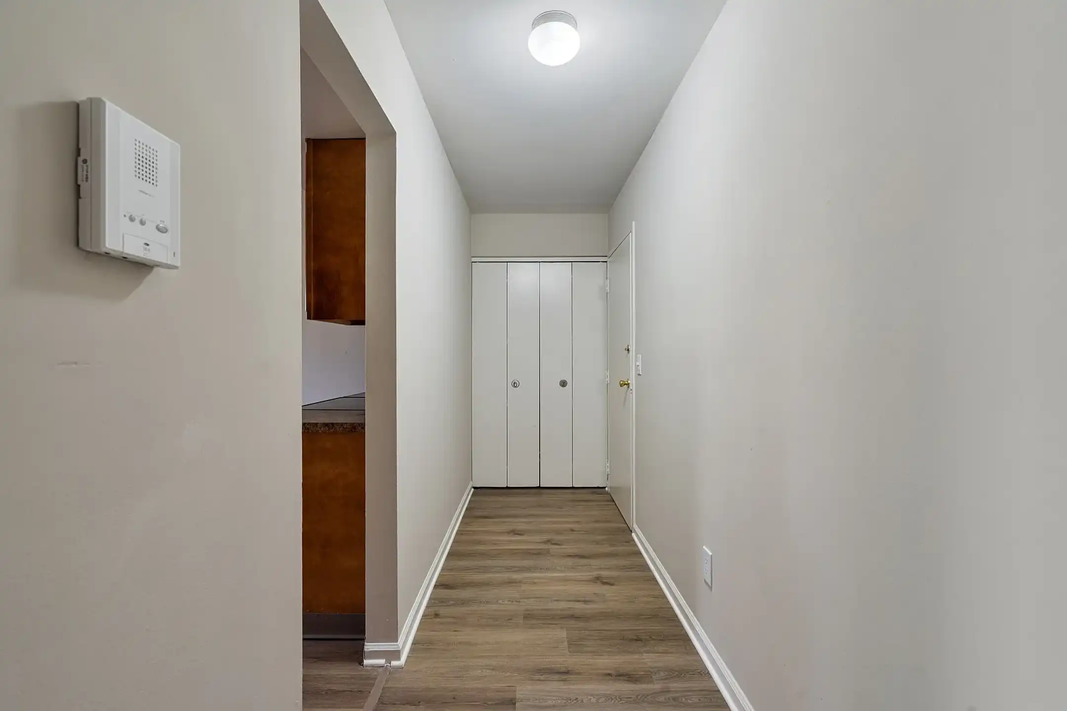 Maple Manor - Delmar, NY 12054 | ApartmentGuide.com