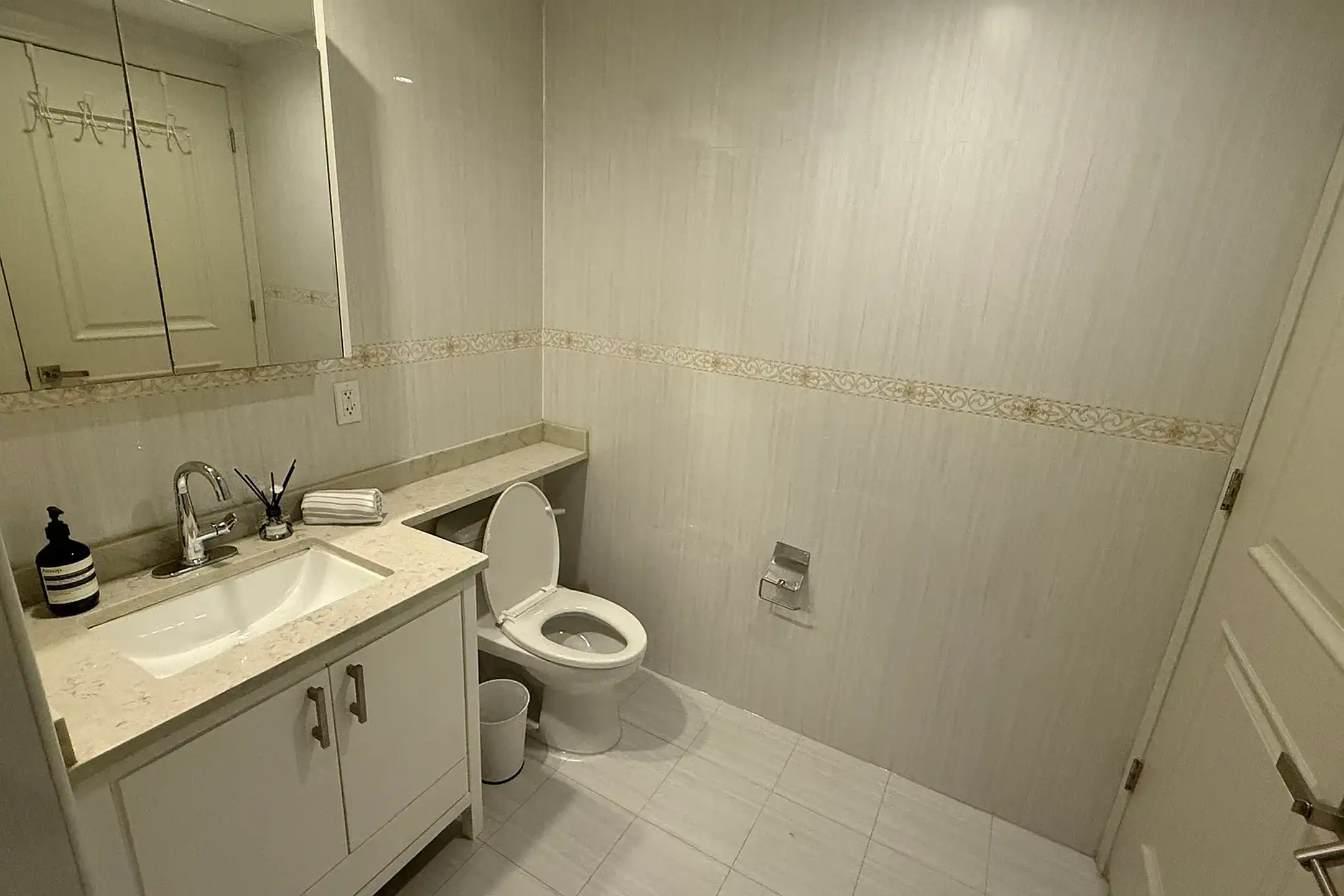 65-38 Austin St unit 3C - Rego Park, NY 11374 | ApartmentGuide.com