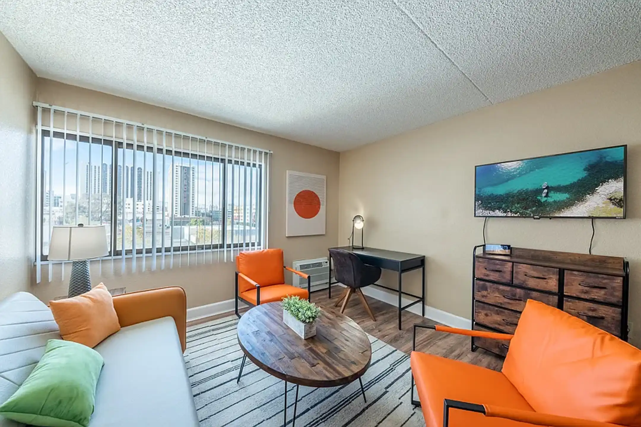 Reno Regency Apartments - Reno, NV 89501 | ApartmentGuide.com
