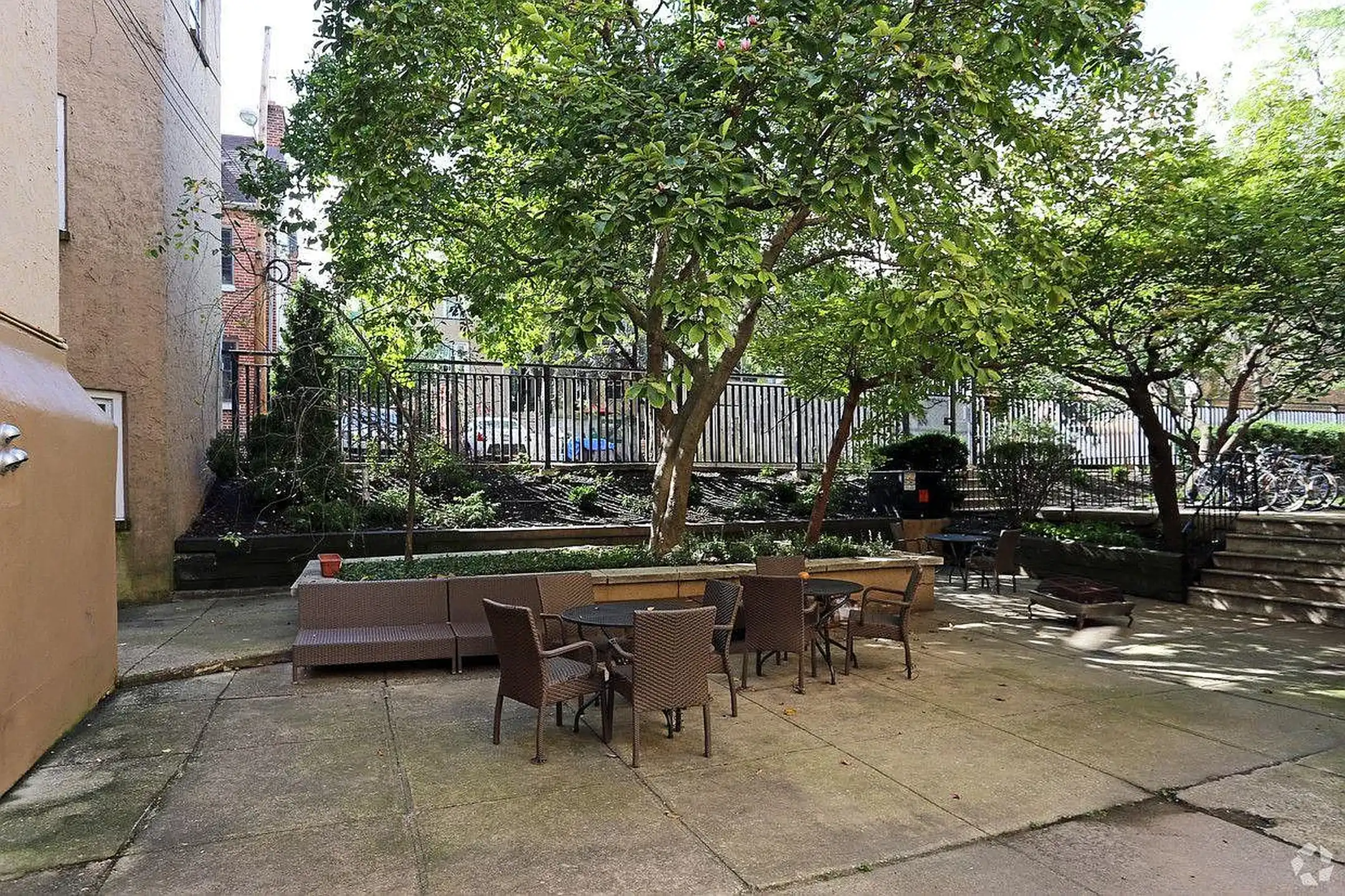 Catherine Street Chase - Philadelphia, PA 19147 | ApartmentGuide.com