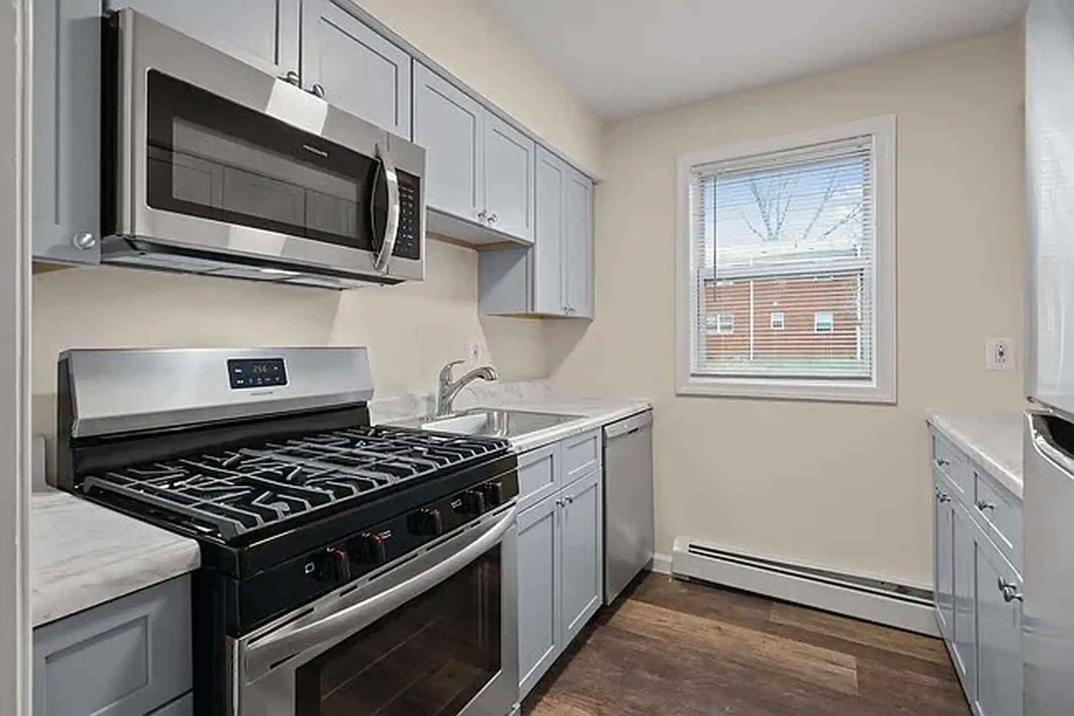 Yorkshire Apartments - Hamilton, NJ 08619 | ApartmentGuide.com