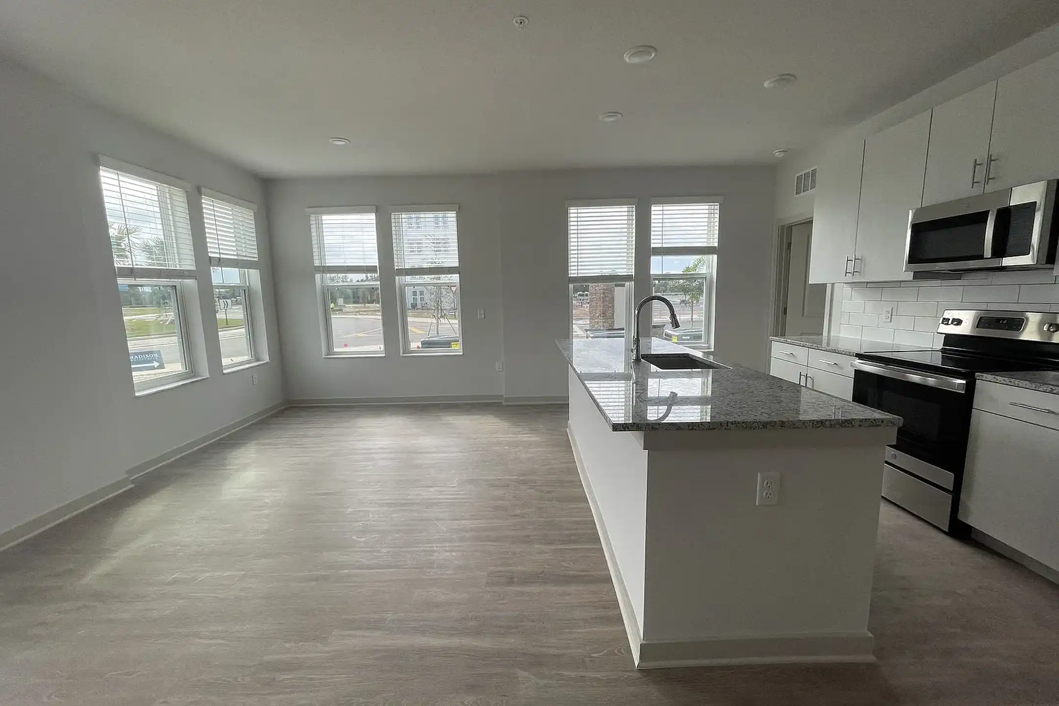 Madison Watergrass - Wesley Chapel, FL 33545 | ApartmentGuide.com