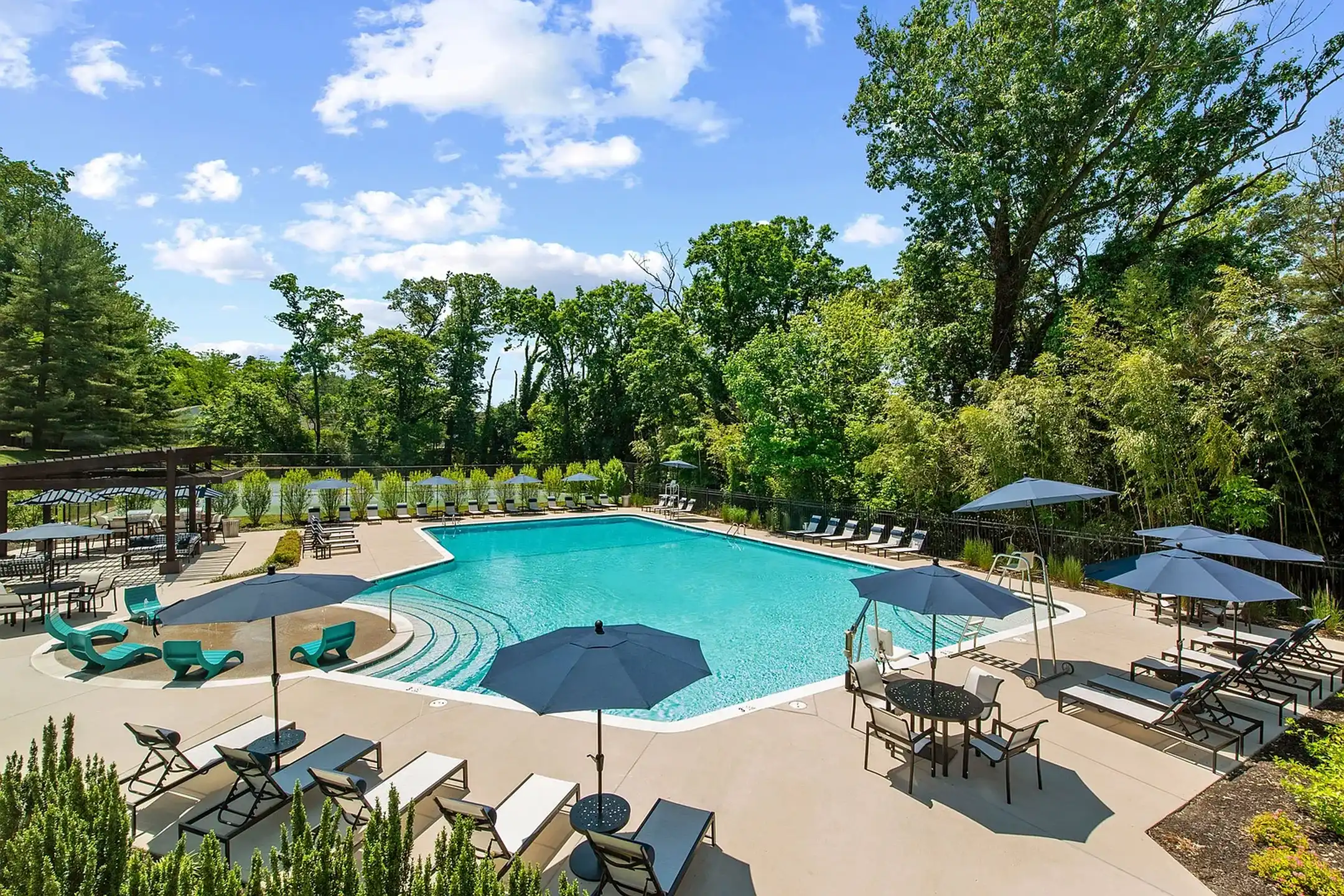 Padonia Village Apartments - Timonium, MD 21093 | ApartmentGuide.com