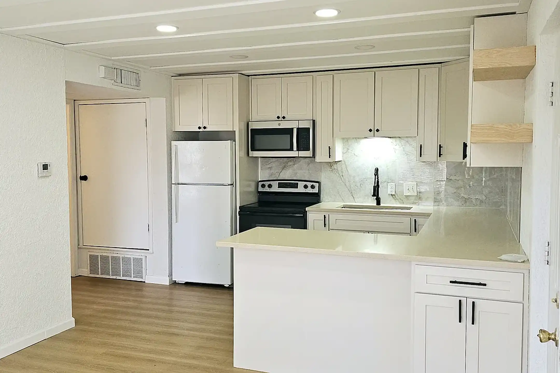 Azle Creek Apartments - Azle, TX 76020 | ApartmentGuide.com