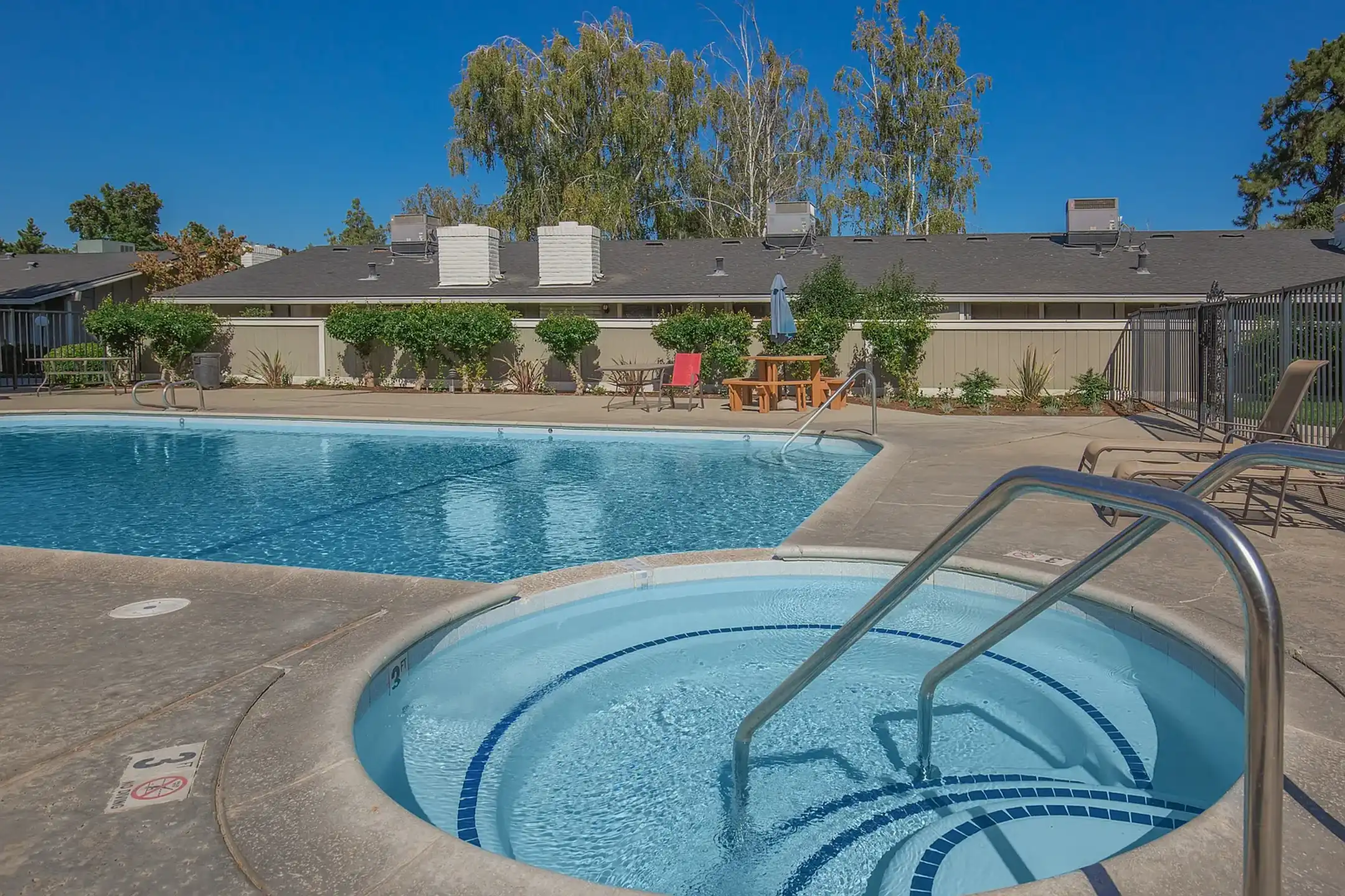 Bear Creek North - Merced, CA 95348 | ApartmentGuide.com