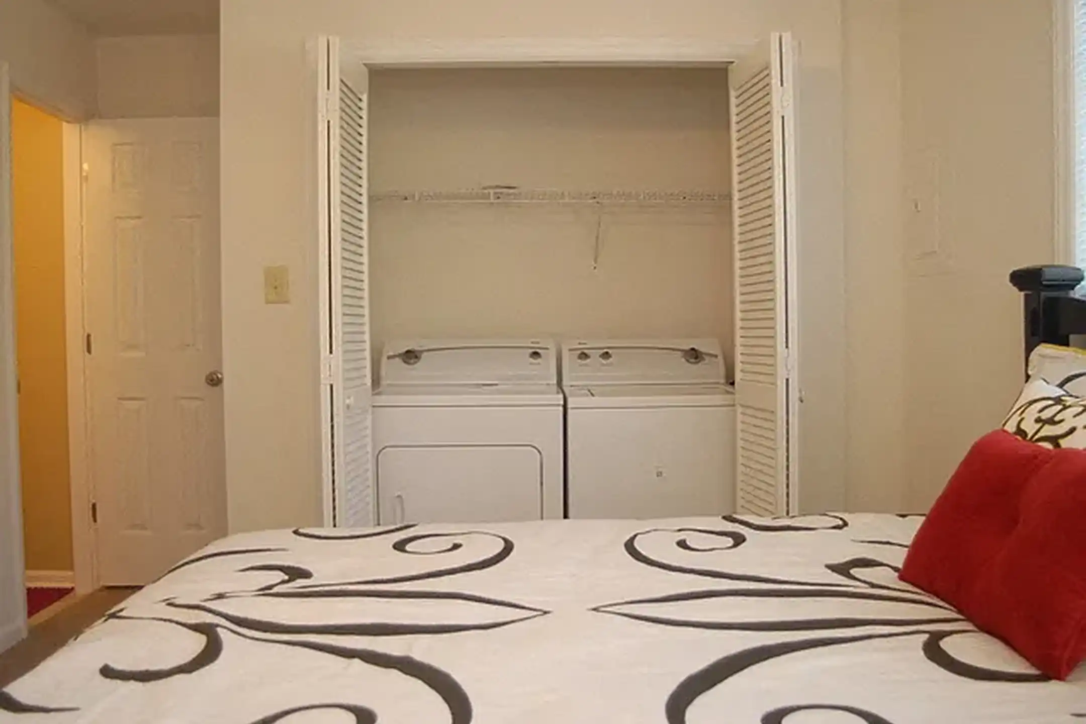 Avalon West - Durham, NC 27705 | ApartmentGuide.com