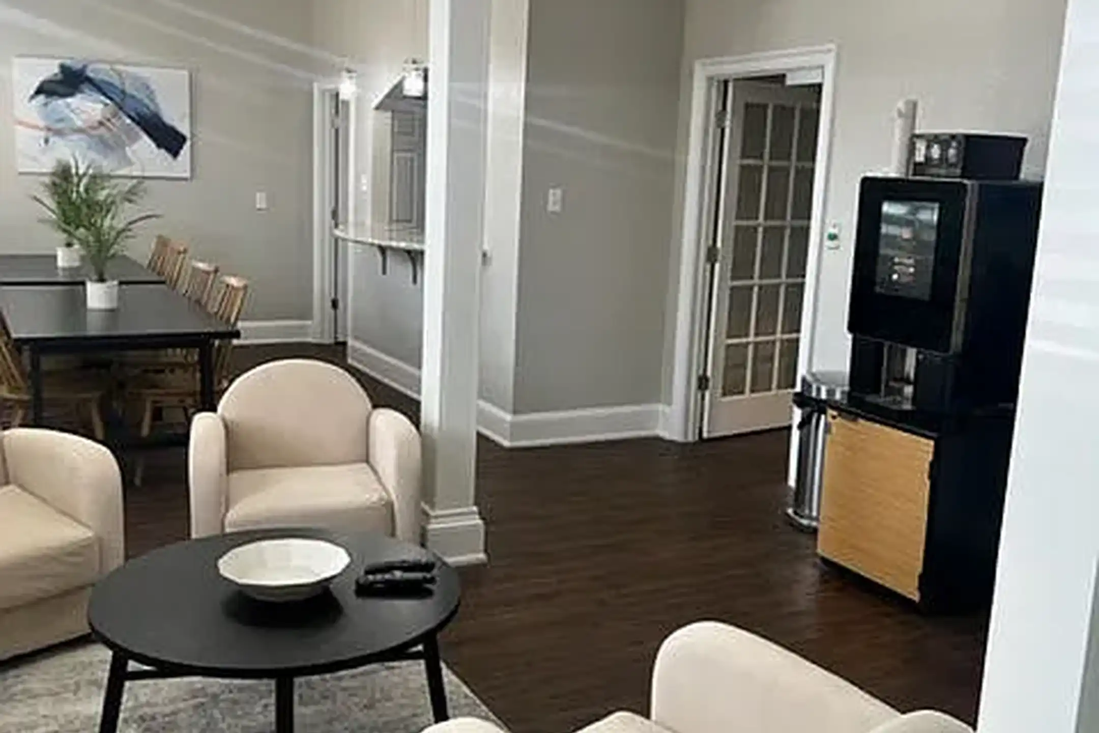 Yester Oaks - Mobile, AL 36608 | ApartmentGuide.com