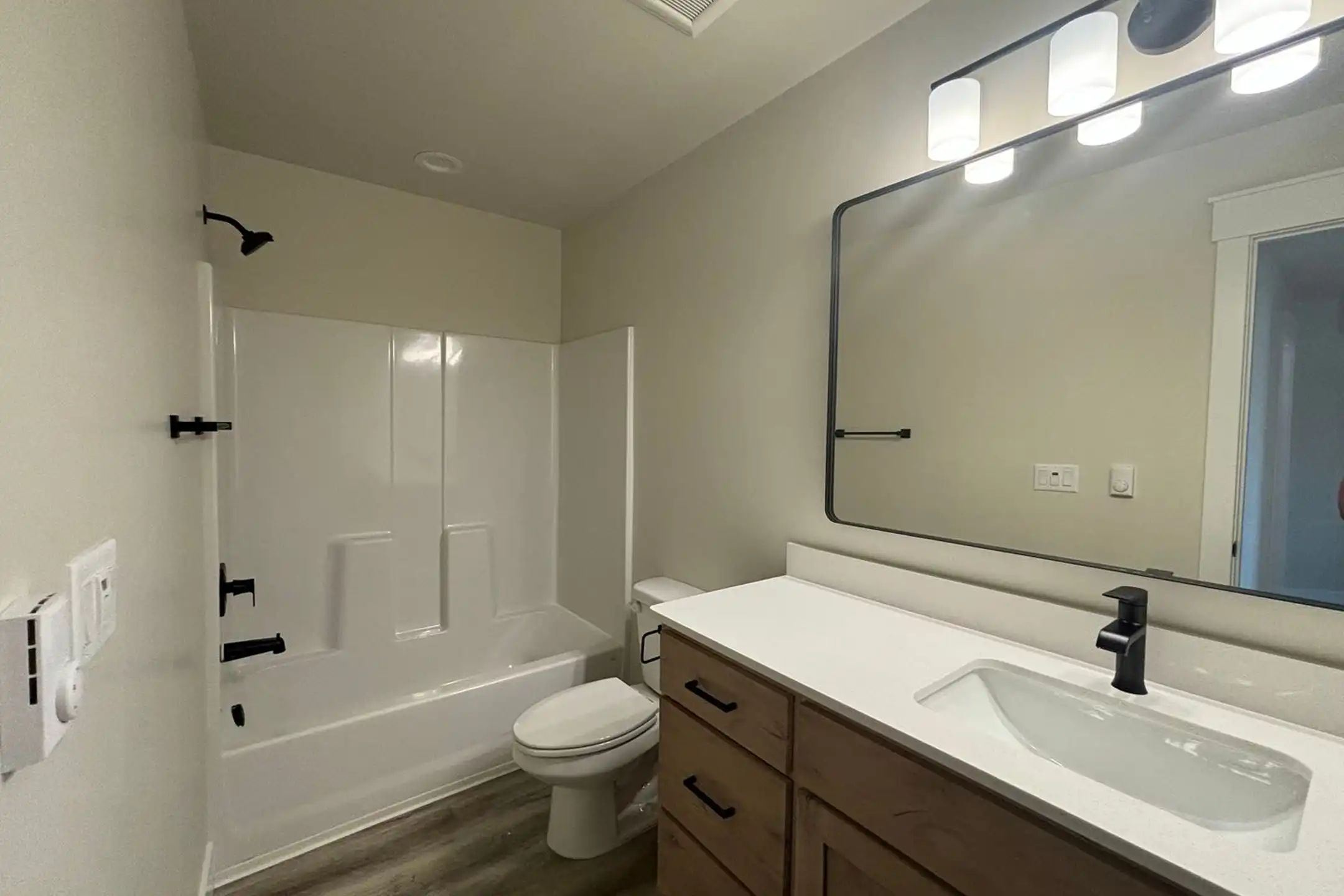 3780 N Philbin Rd unit 3780 N Philbin Rd # 17 - Pocatello, ID 83201 ...