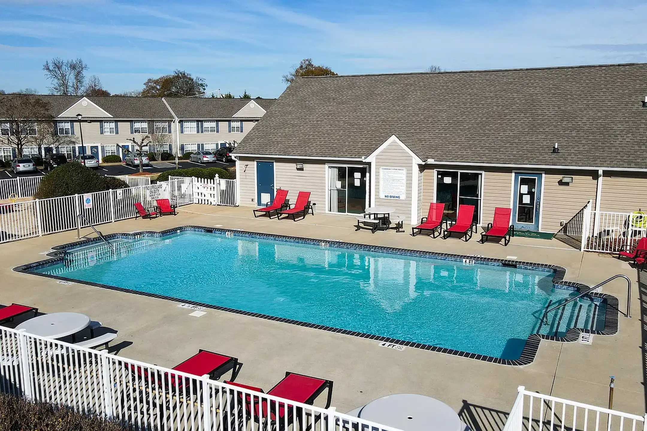 Creekside Apartments - Easley, SC 29642 | ApartmentGuide.com
