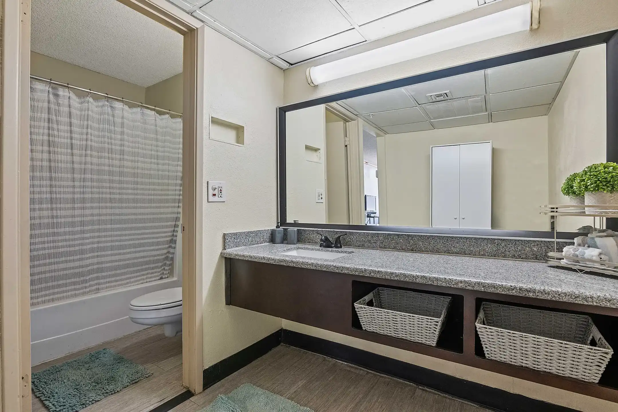 Mezona on Main - Mesa, AZ 85201 | ApartmentGuide.com