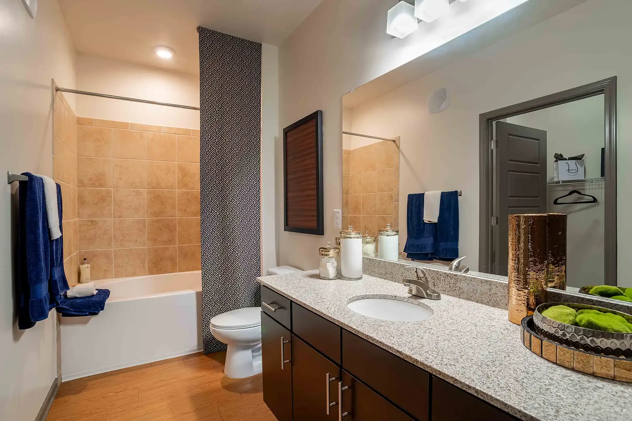 Velo Verdae Apartments - Greenville, SC 29607 | ApartmentGuide.com
