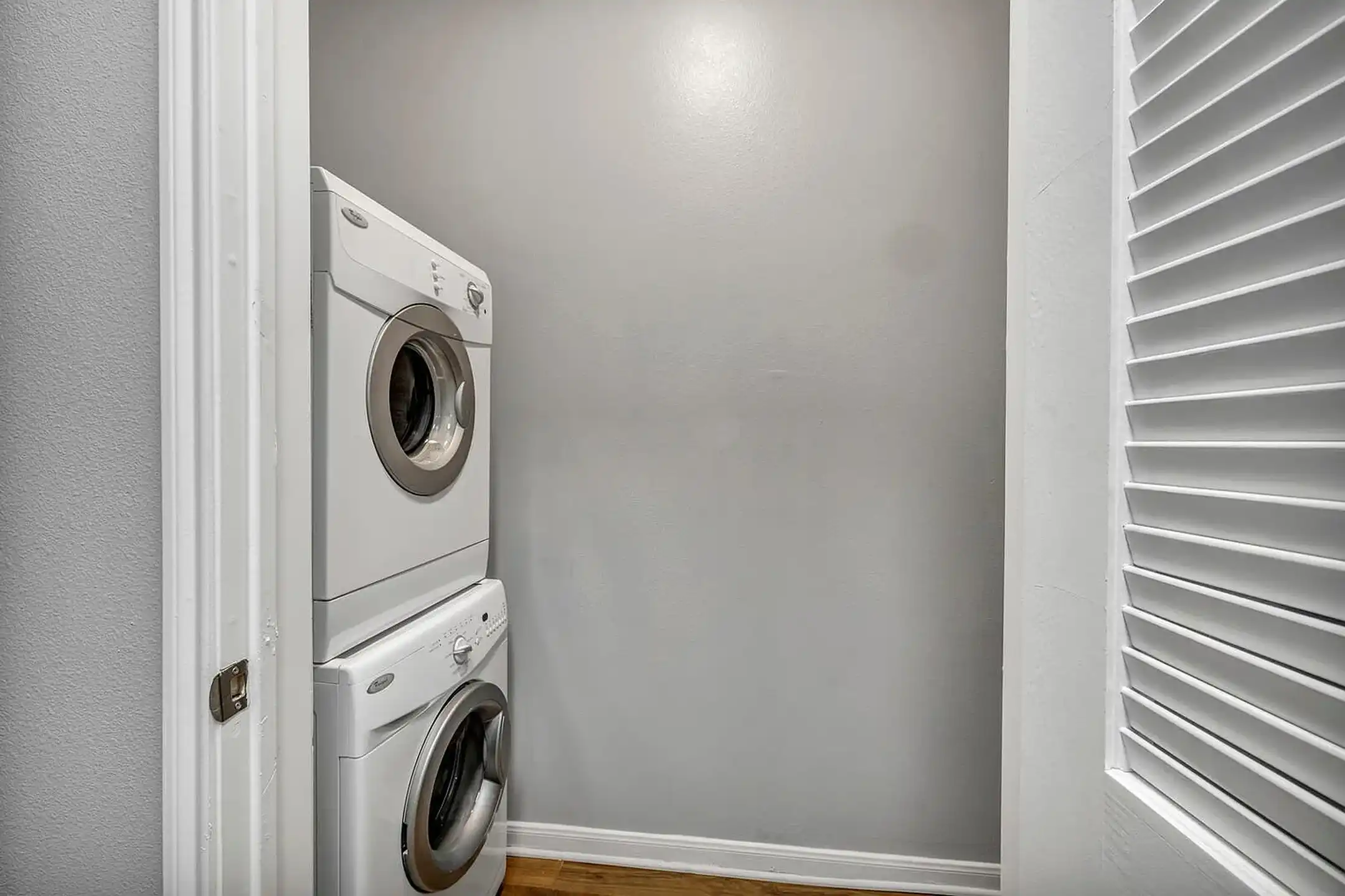 Karnes House - Austin, TX 78705 | ApartmentGuide.com