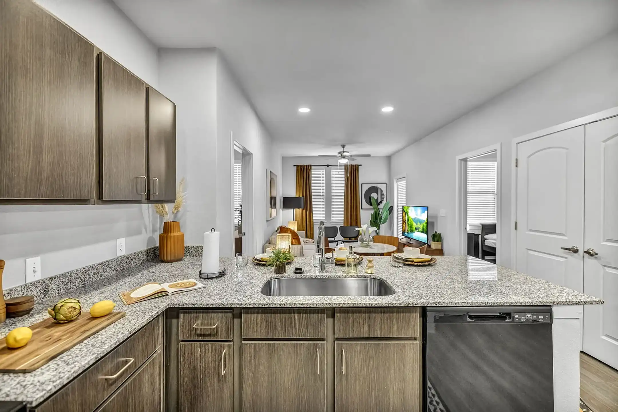 Seven07 Lofts - San Antonio, TX 78220 | ApartmentGuide.com