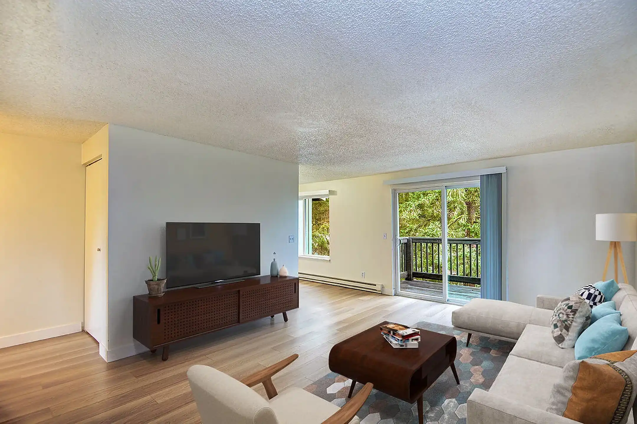 The Woodmark - Tacoma, WA 98444 | ApartmentGuide.com