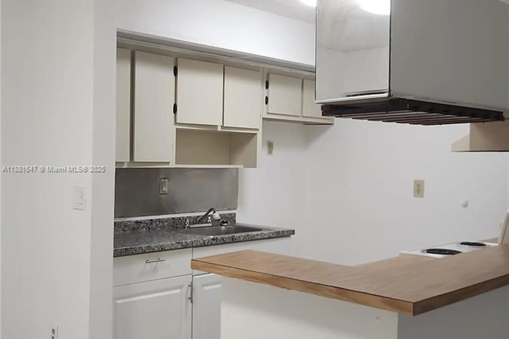 905 NE 199th St unit 103 - Miami, FL 33179 | ApartmentGuide.com